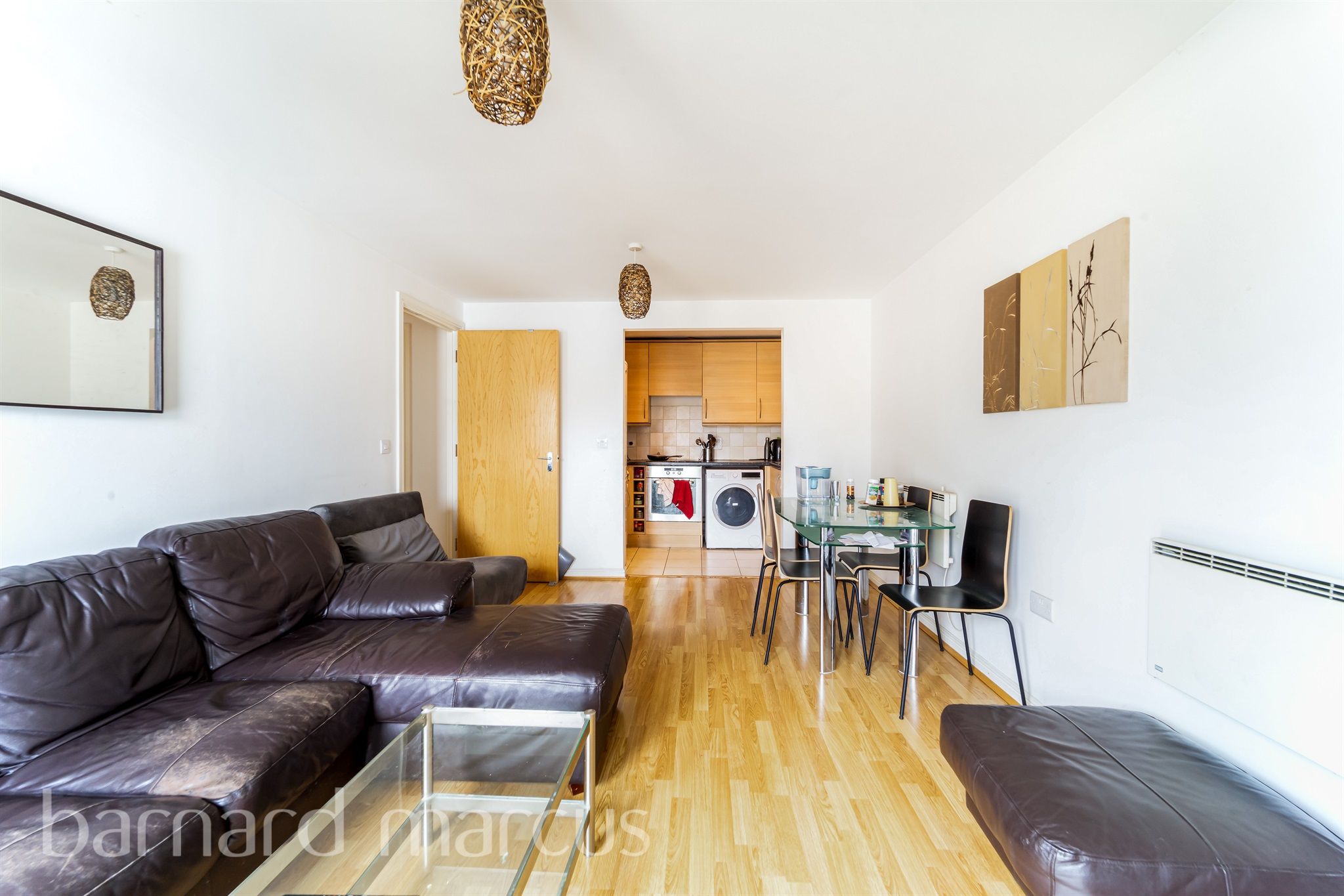 2 bed flat for sale in Highfield Road, Feltham TW13 - Zoopla