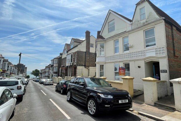 2 bed flat to rent in Albert Road, Ramsgate CT11 - Zoopla