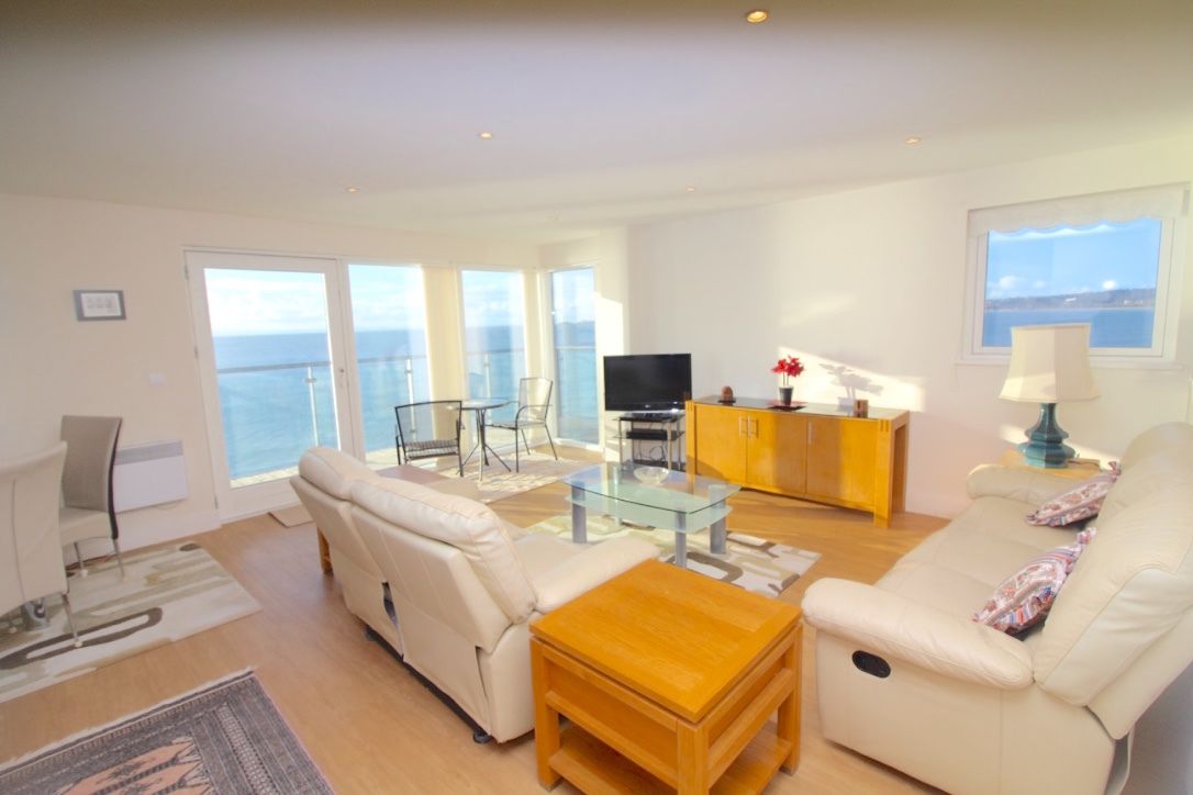 2 bed flat to rent in Trawler Road, Maritime Quarter, Swansea SA1 - Zoopla