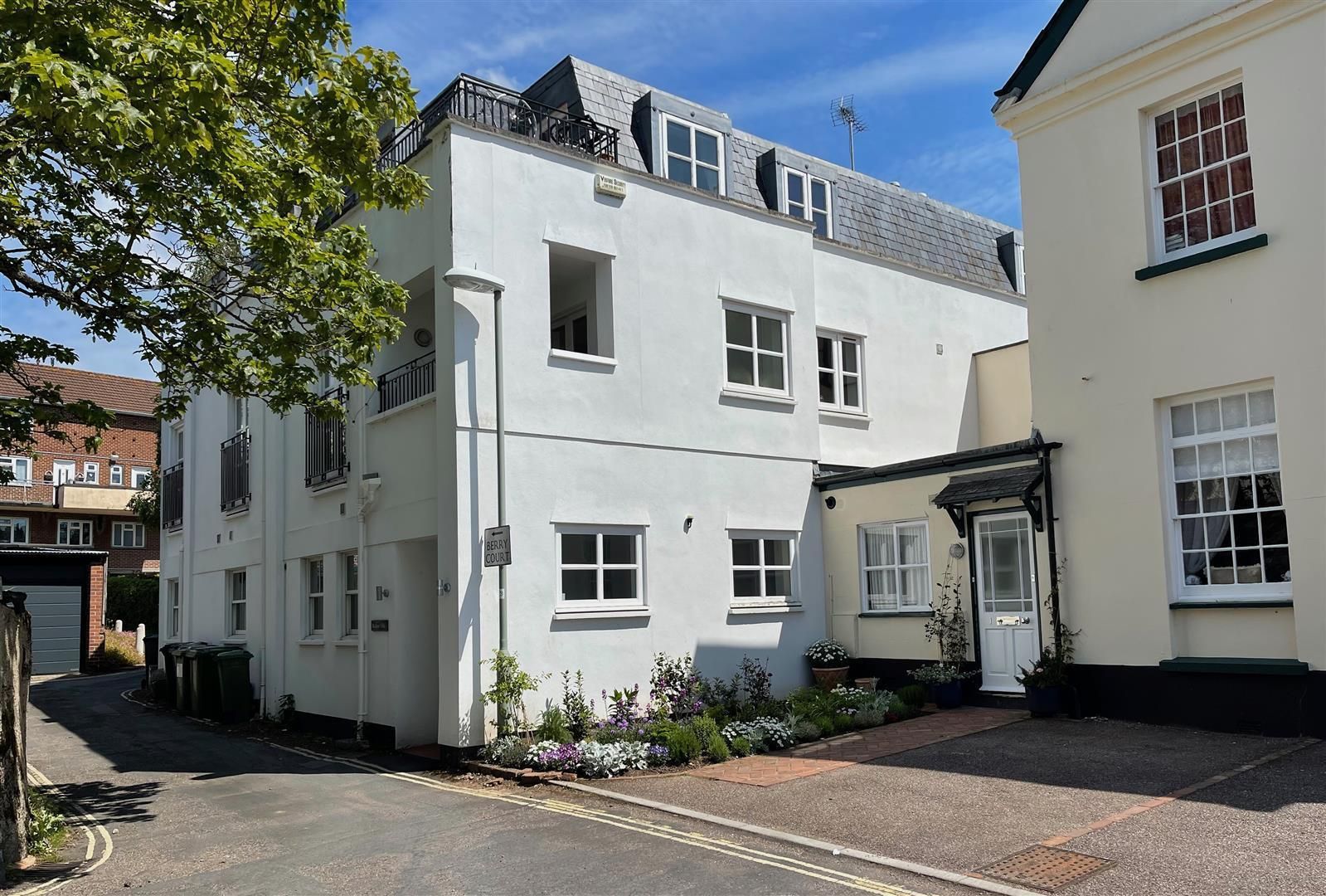2 bed flat for sale in Radnor Place, St. Leonards, Exeter EX2 - Zoopla