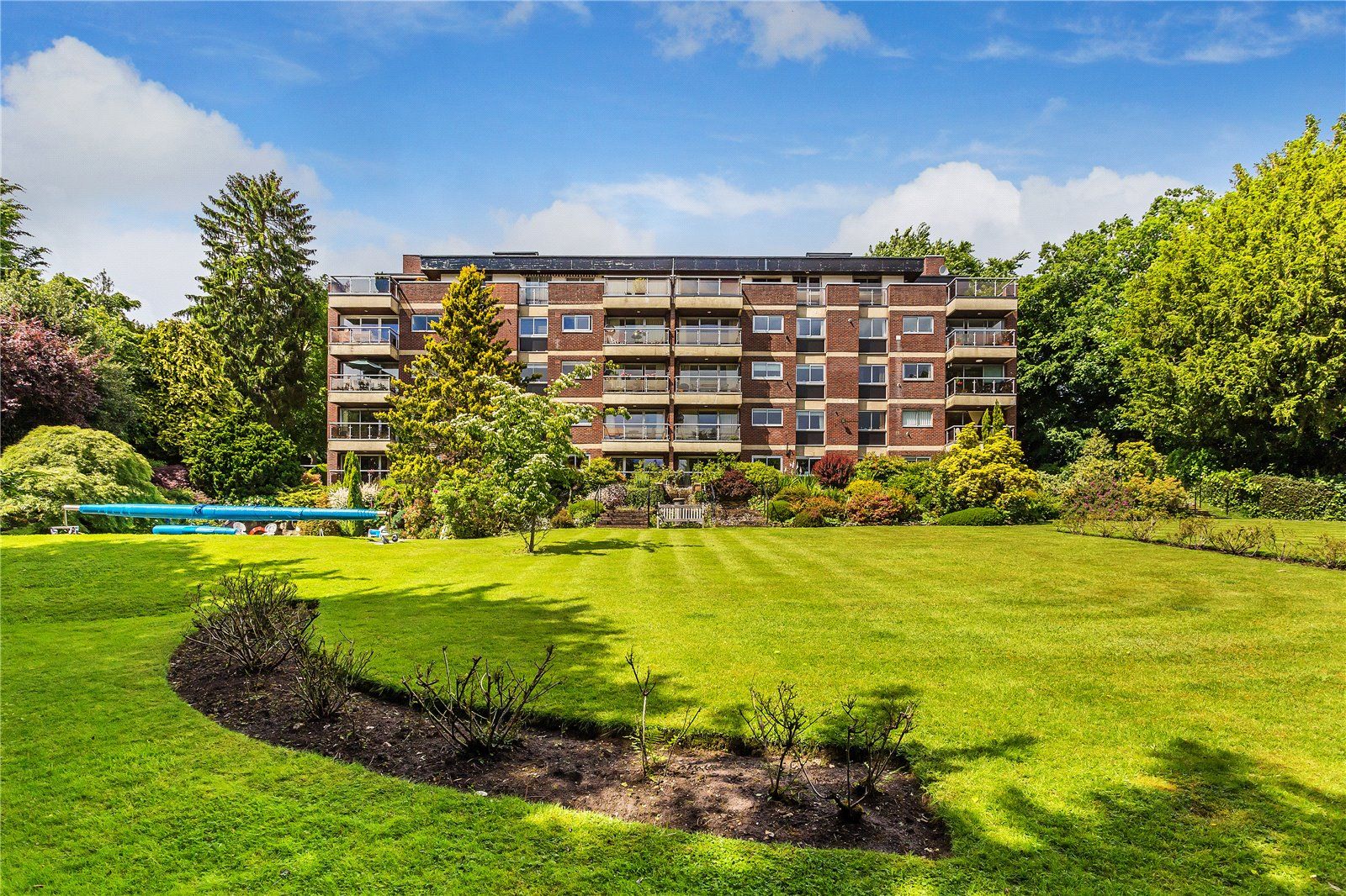 3 bed flat for sale in West Hill, Oxted, Surrey RH8 - Zoopla