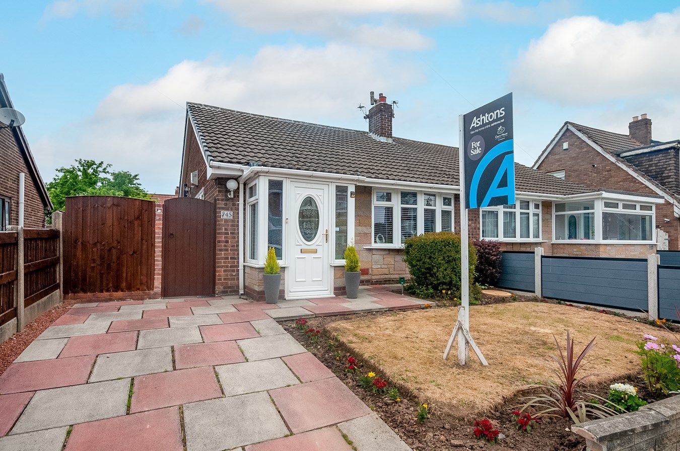 2 Bed Semi Detached Bungalow For Sale In Bideford Avenue Sutton Leach