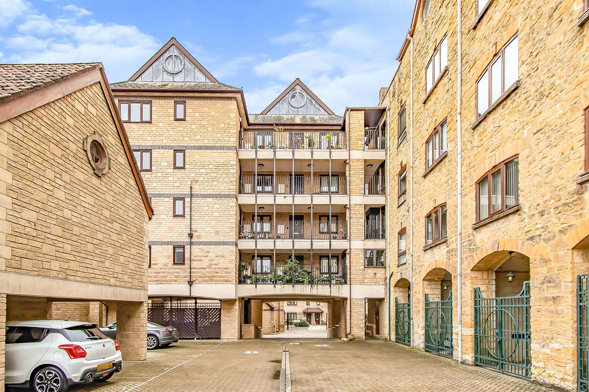 2 bed flat for sale in Long Street, Sherborne DT9 - Zoopla