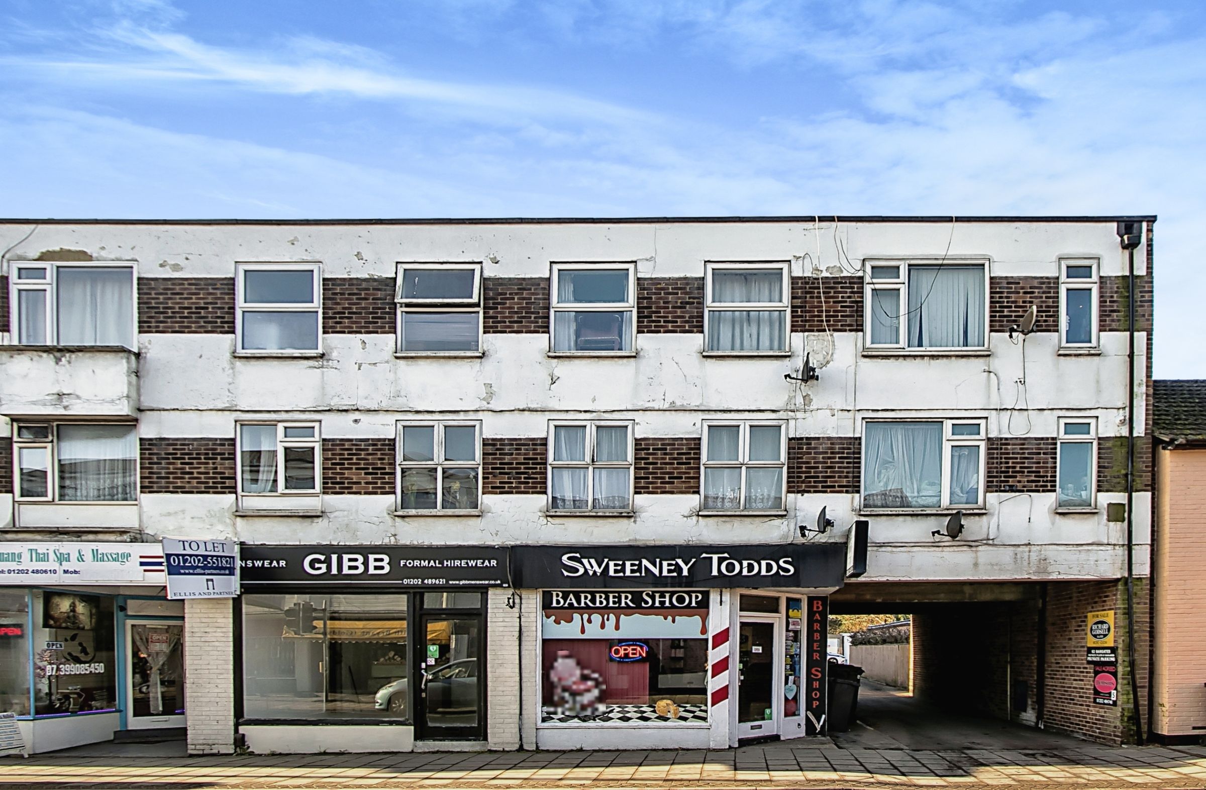 2 bed flat for sale in Bargates, Christchurch BH23 - Zoopla