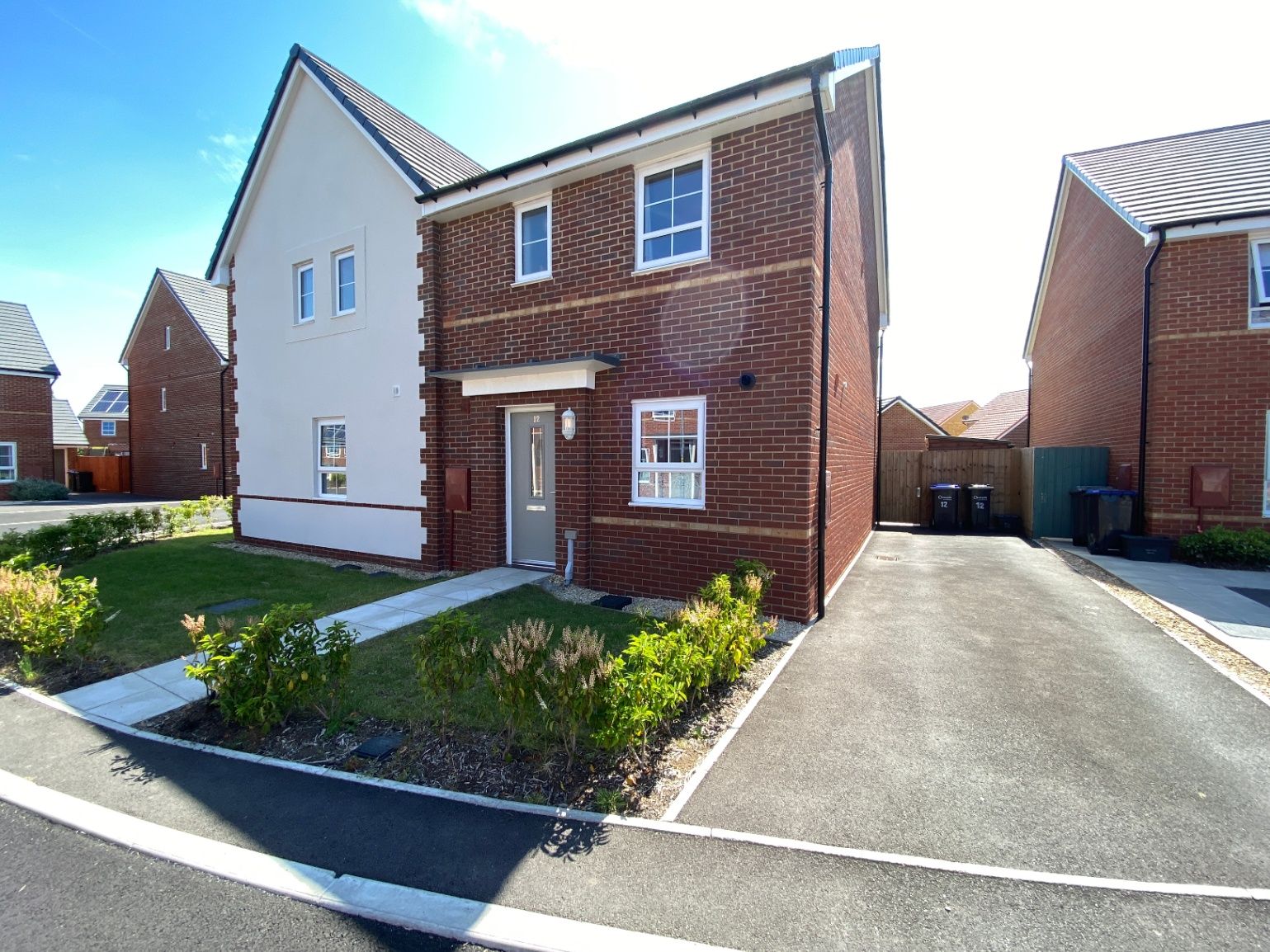 3 Bed Semi Detached House For Sale In Asquith Avenue Melksham Sn12