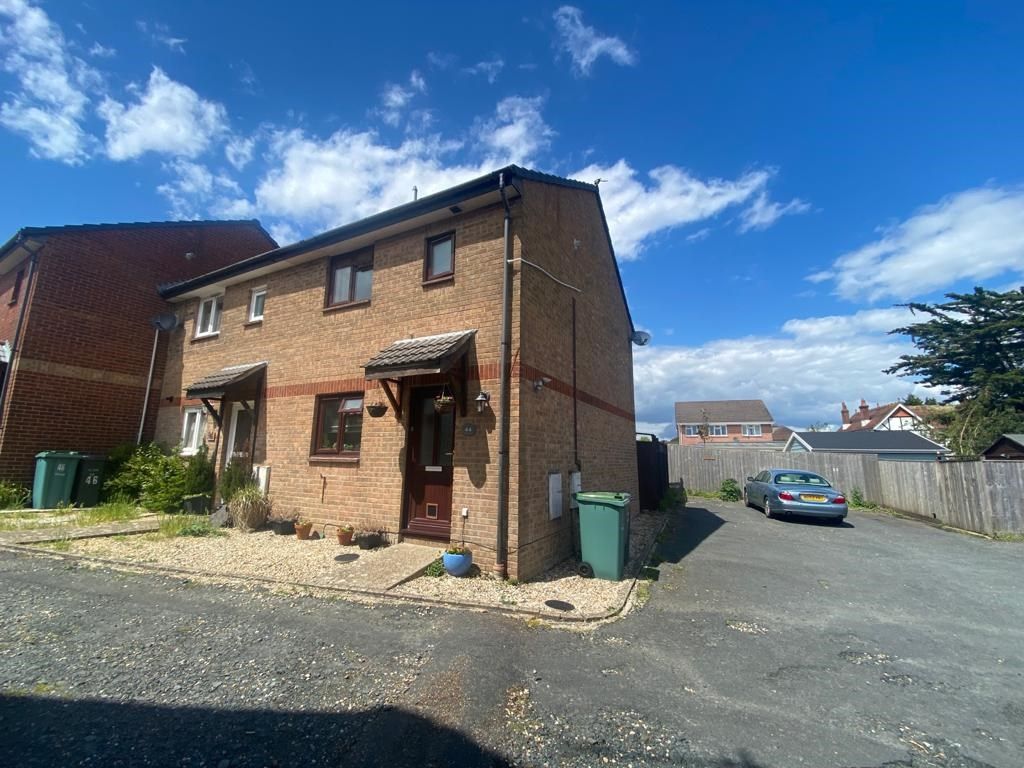 2 Bed End Terrace House For Sale In Downsview Gardens Wootton Bridge