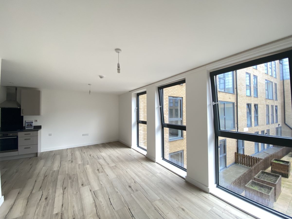 2 bed flat to rent in Upper Stone Street, Maidstone ME15 - Zoopla