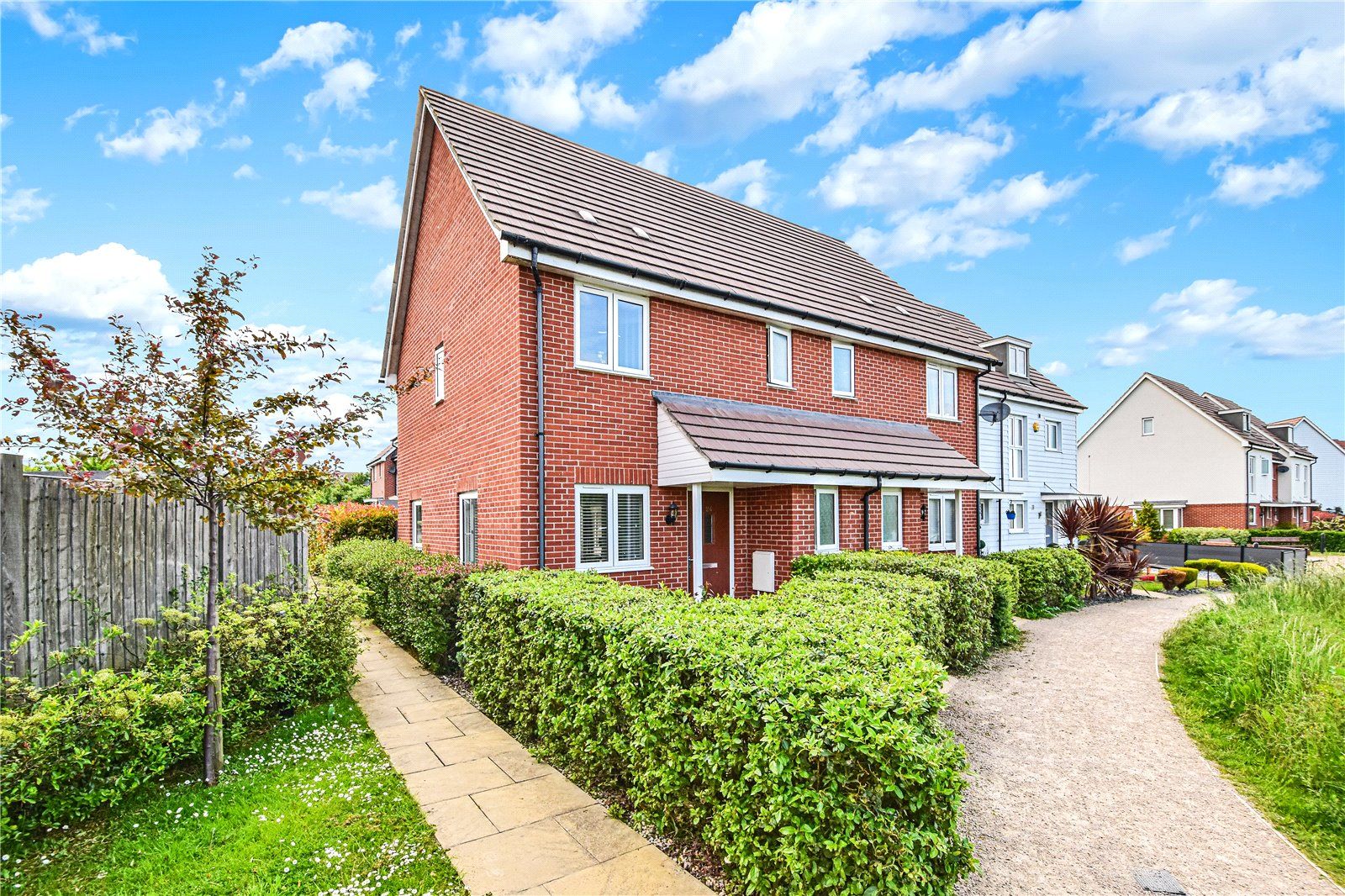 3 Bed End Terrace House For Sale In Ellingham View Waterside The