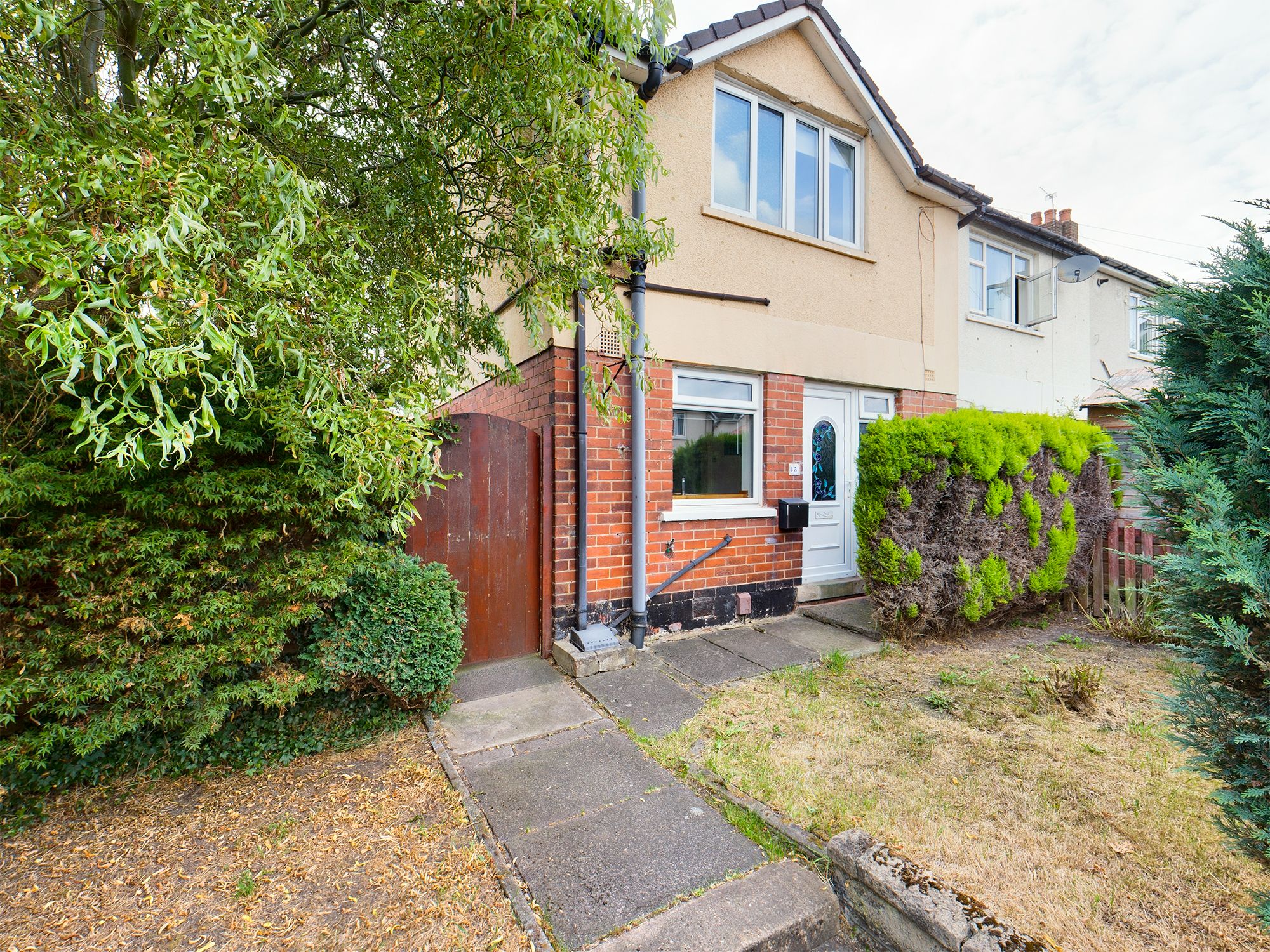 2 Bed Terraced House For Sale In Thornfield Avenue Farsley Pudsey