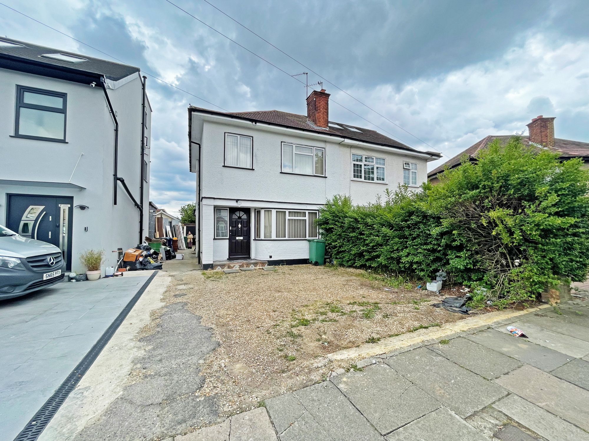 3 Bed Semi Detached House For Sale In Kingshill Avenue Northolt Ub5