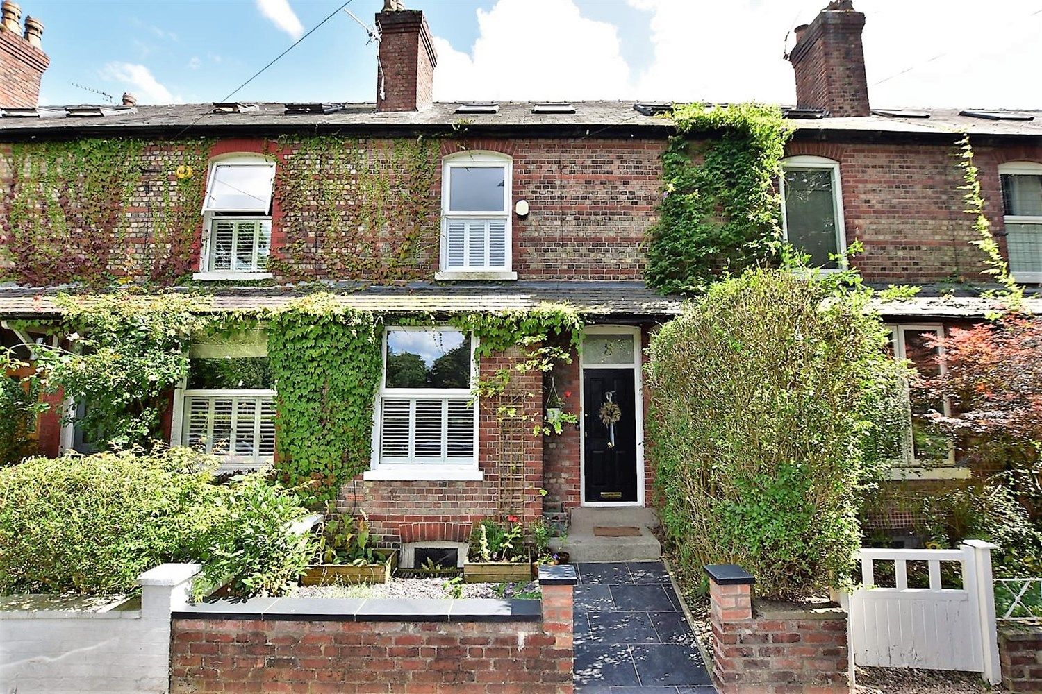 3 Bed Terraced House For Sale In Perrygate Avenue West Didsbury