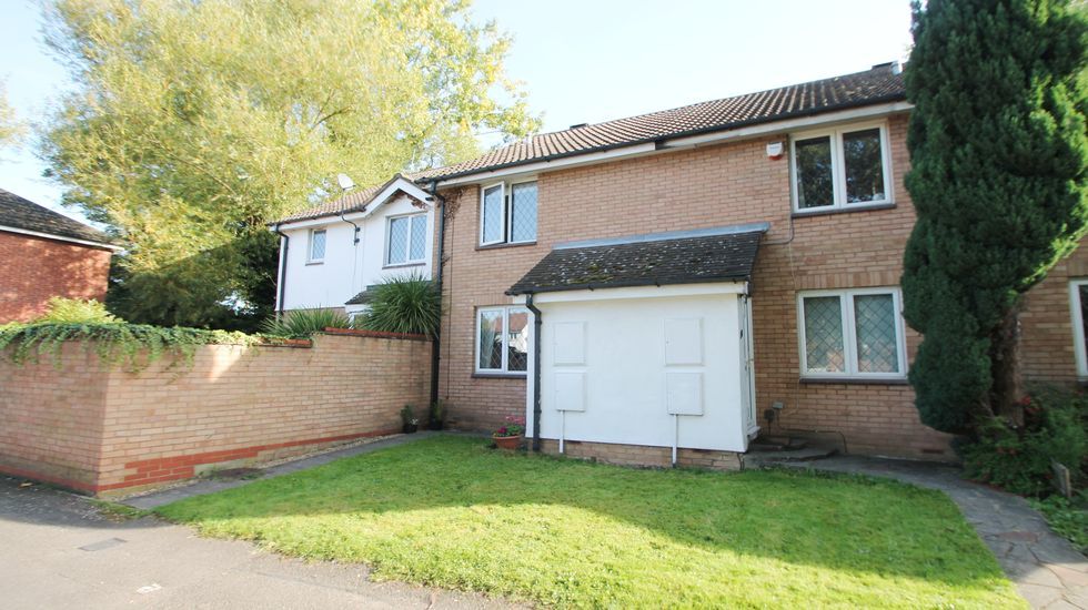 2 bed terraced house to rent in Peplow Close, West Drayton UB7 - Zoopla
