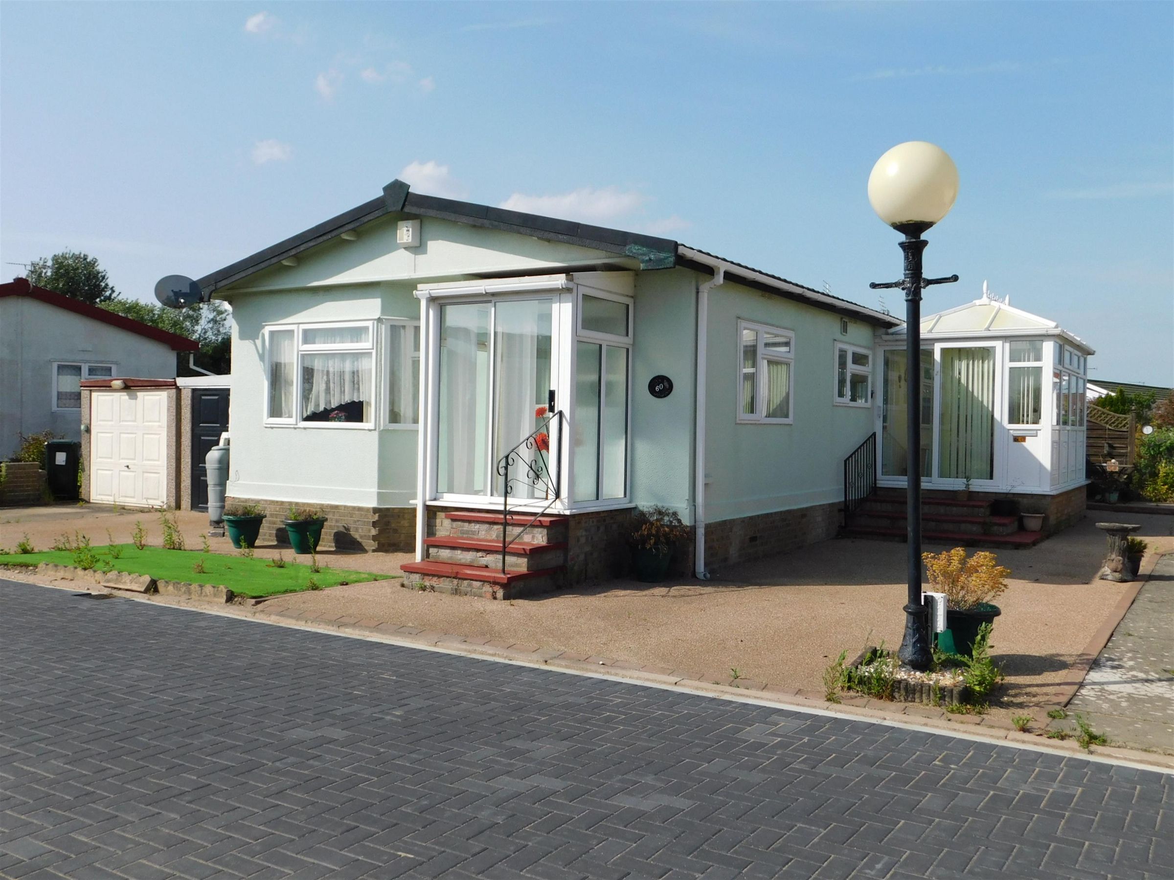 3 bed mobile/park home for sale in Mallard Way, Beacon Park Home ...