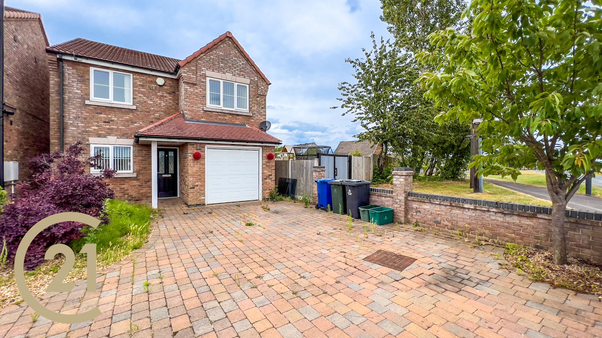 4 bed detached house for sale in Stripe Road, New Rossington, Doncaster ...