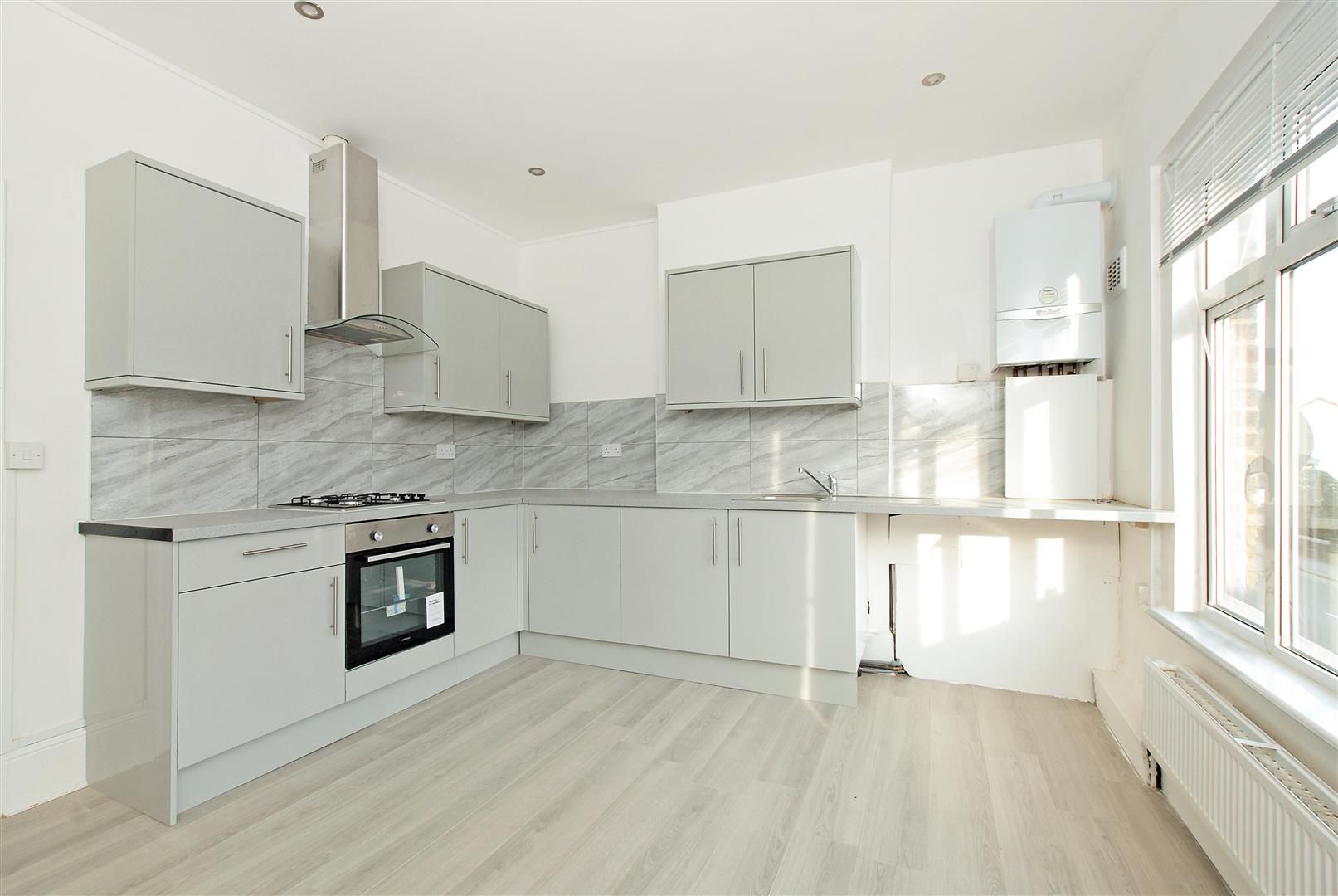 3 bed flat for sale in Cowley Mill Road, Cowley, Uxbridge UB8 - Zoopla