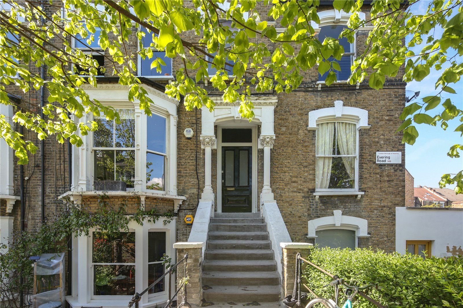 2 bed flat for sale in Evering Road, Upper Clatpon, London N16 - Zoopla