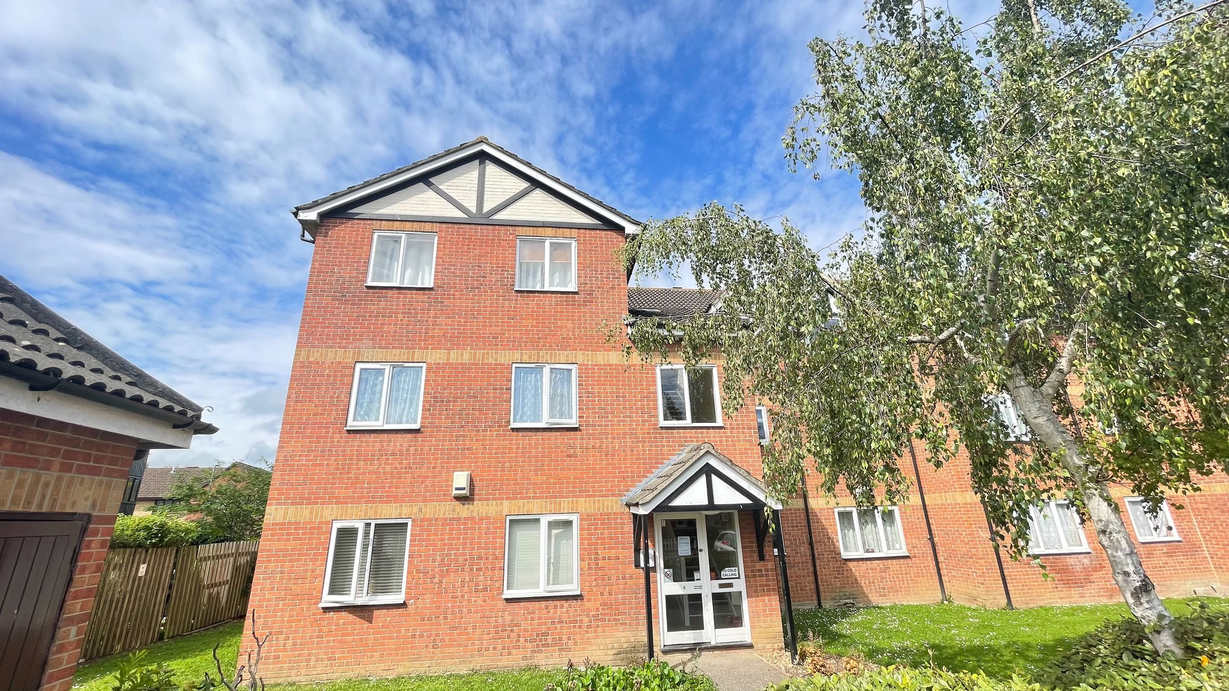 1 bed flat to rent in Foxglove Way, Hackbridge, Surrey SM6 - Zoopla