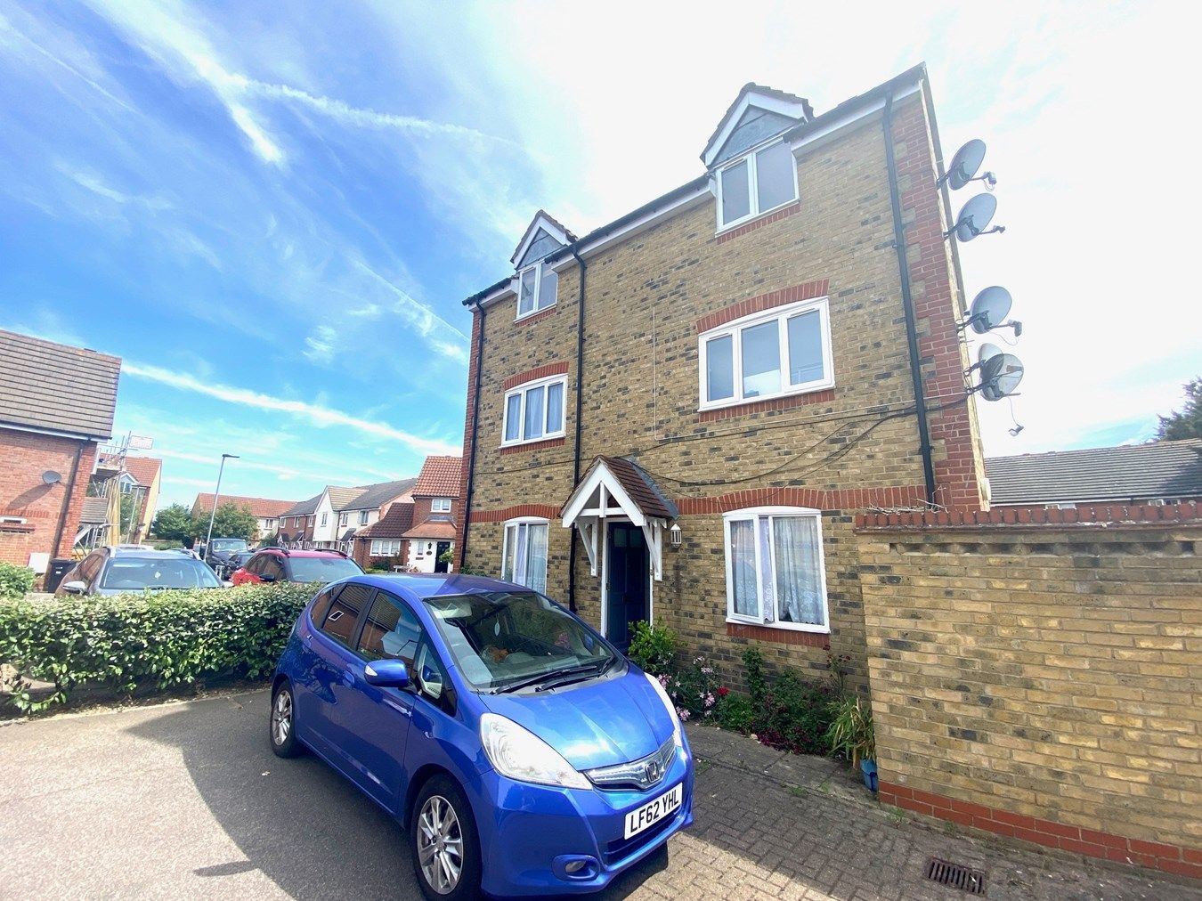2 Bed Property For Sale In Heathfield Park Drive Chadwell Heath