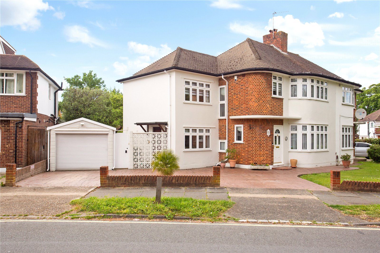 4 Bed Semi Detached House For Sale In Timbercroft Ewell Epsom Surrey