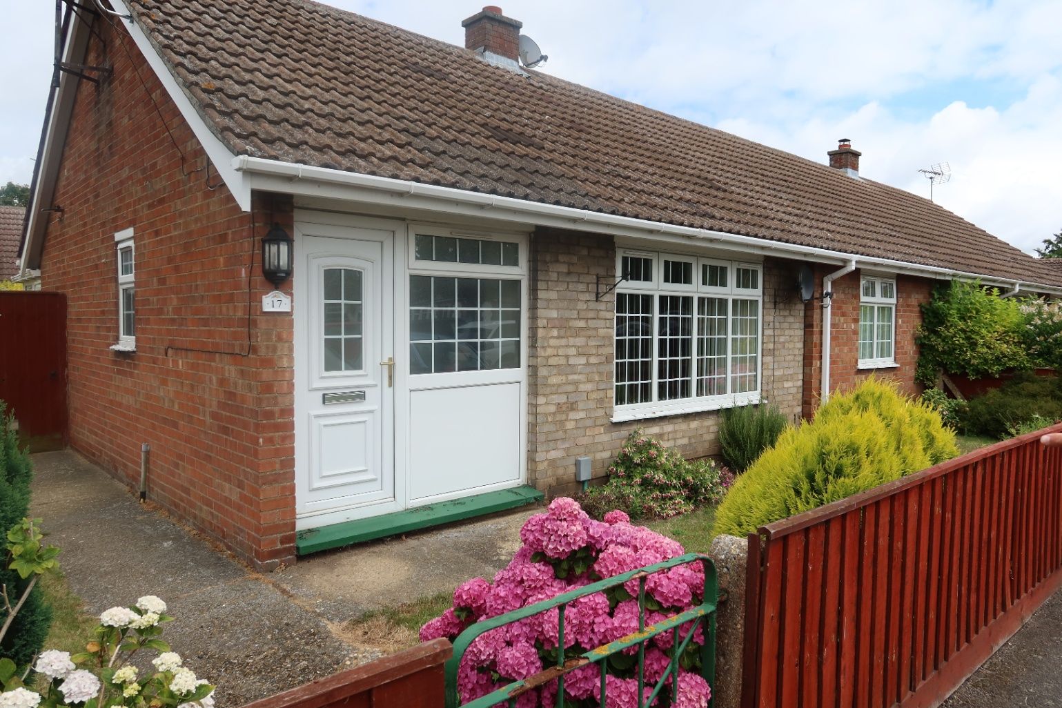 2 Bed Semi Detached Bungalow For Sale In Beatrice Road Wisbech Pe13