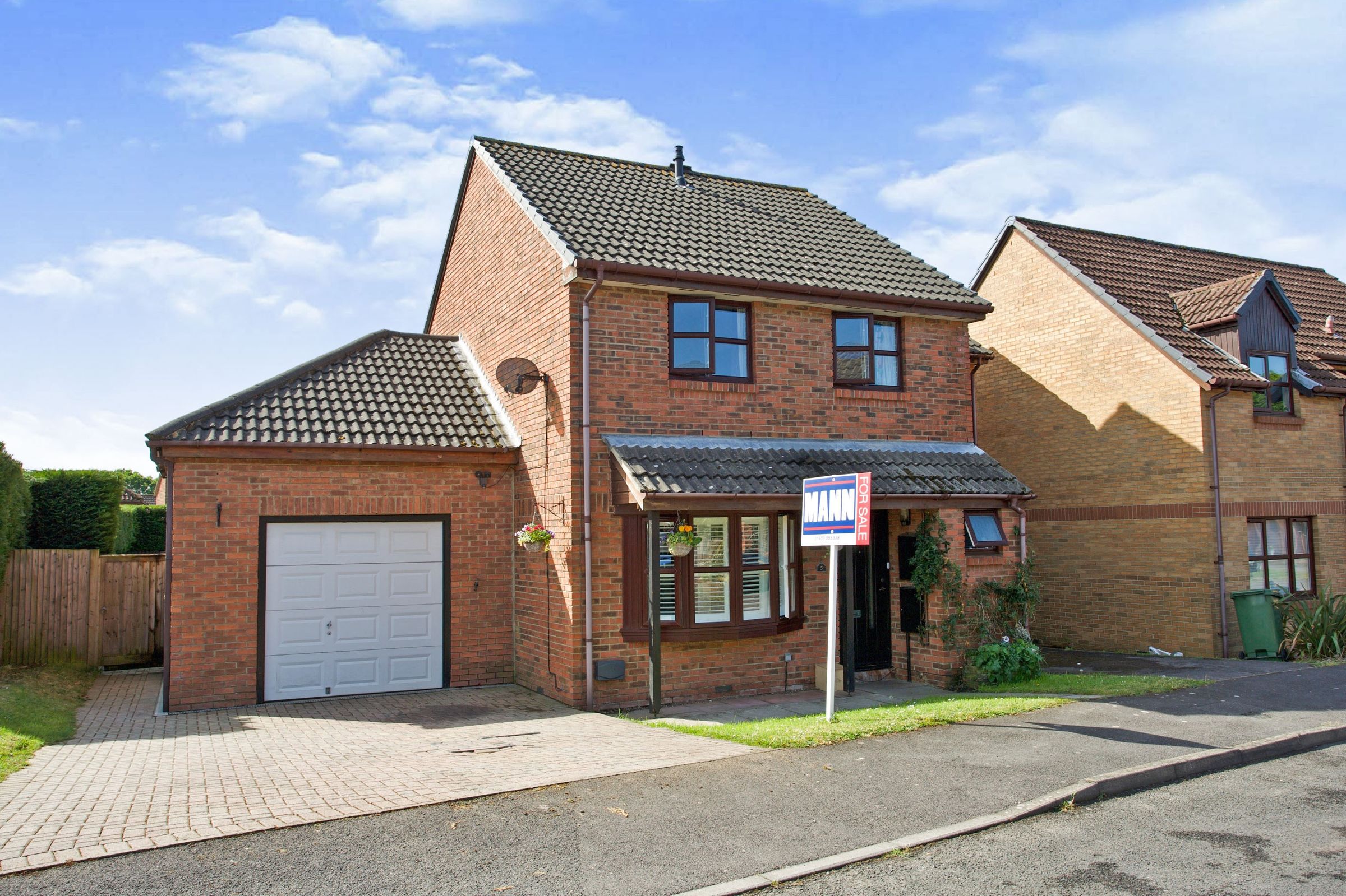 4 Bed Detached House For Sale In Poppy Close Locks Heath Southampton