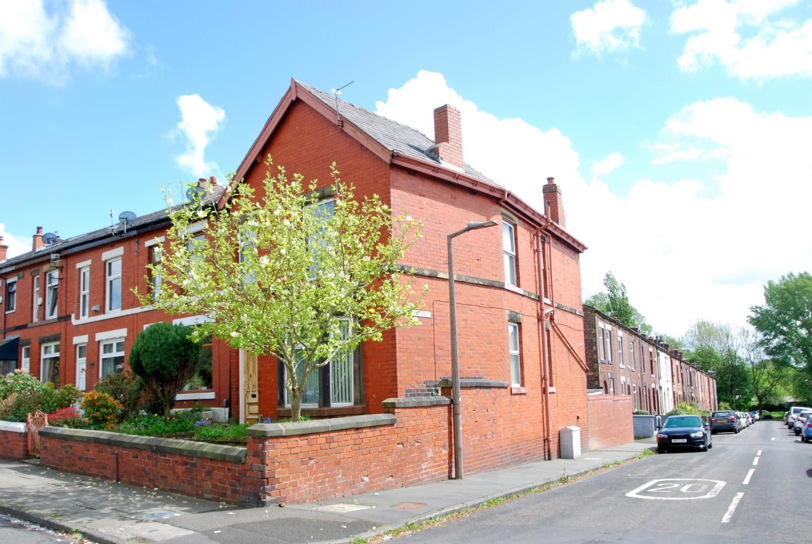 4 bed terraced house for sale in Chesham Road, Bury BL9 - Zoopla