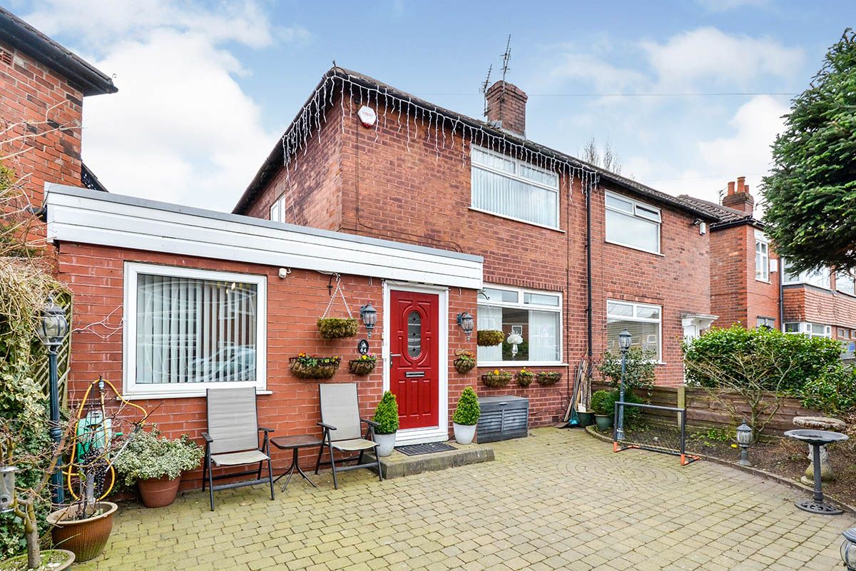 2 Bed Semi Detached House For Sale In Harrogate Road Reddish