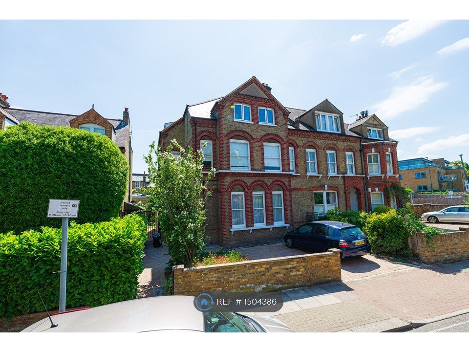 2 bed flat to rent in Erpingham Road, London SW15 - Zoopla