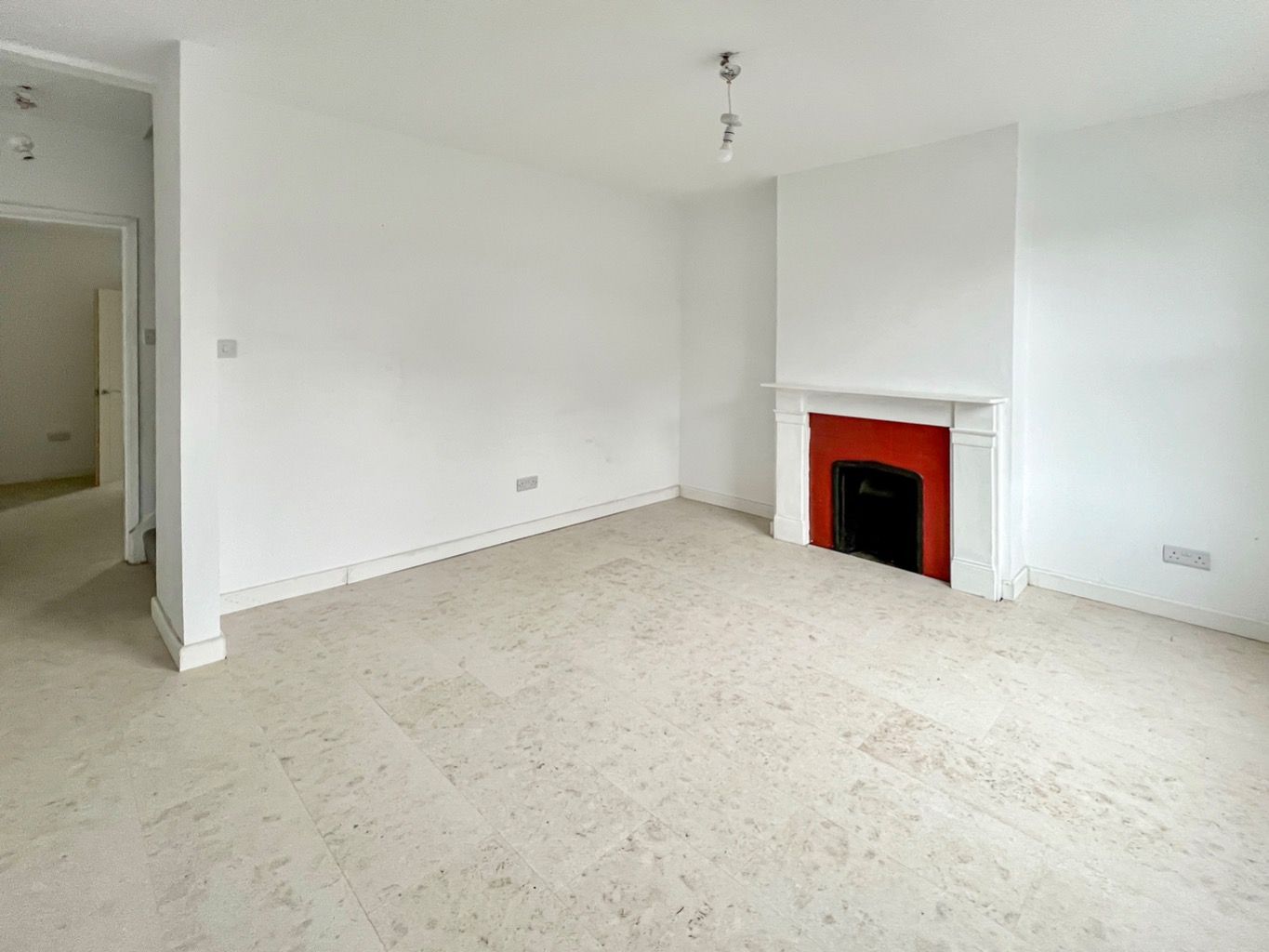 2 bed terraced house for sale in Raphael Road, Gravesend DA12 - Zoopla