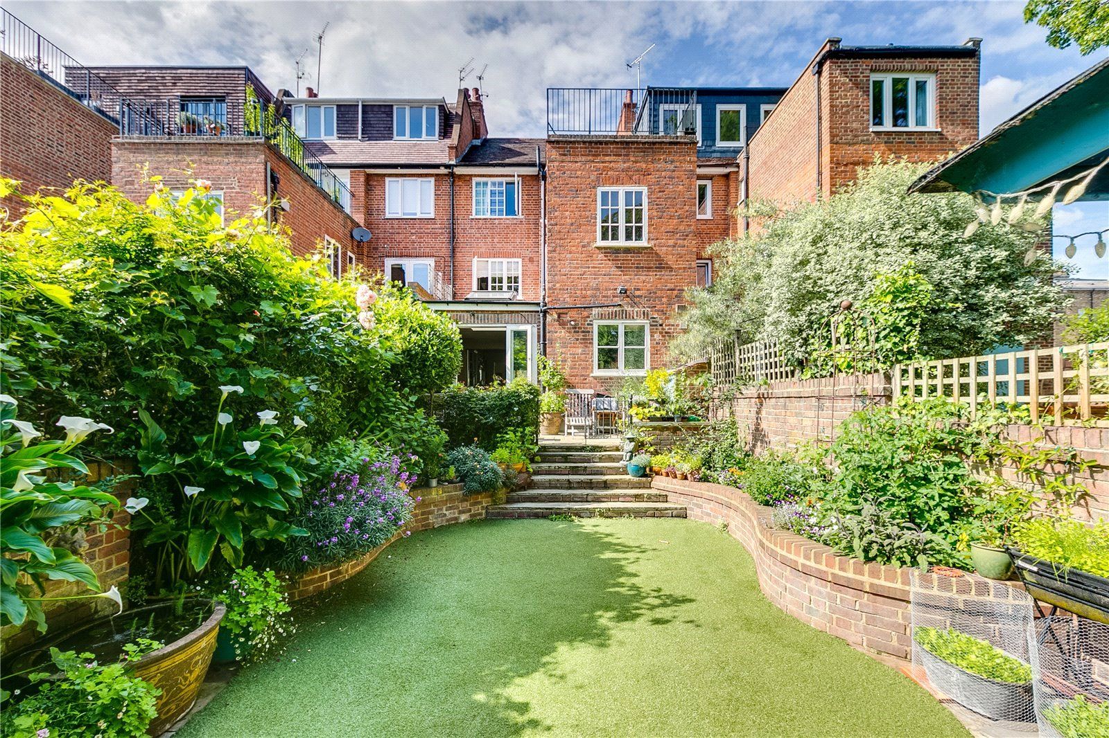 4 bed terraced house for sale in Findon Road, London W12 - Zoopla