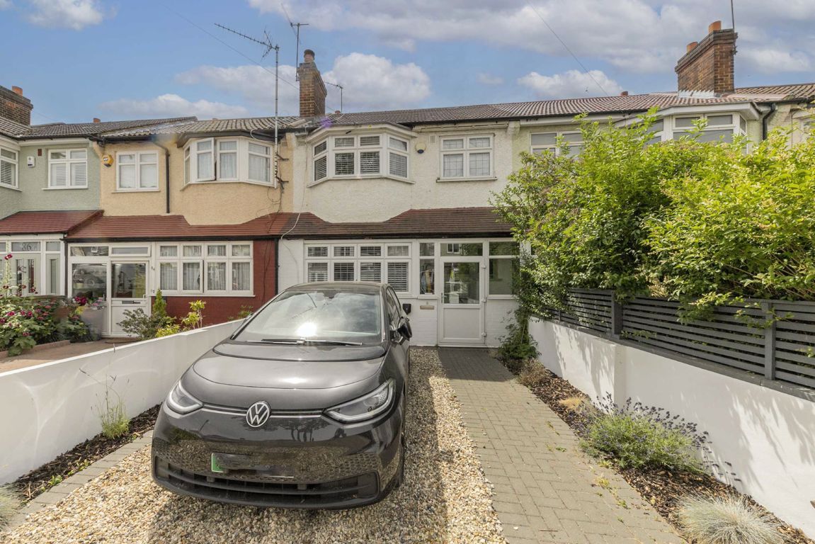 3 bed terraced house for sale in Sherwood Avenue, London SW16 - Zoopla