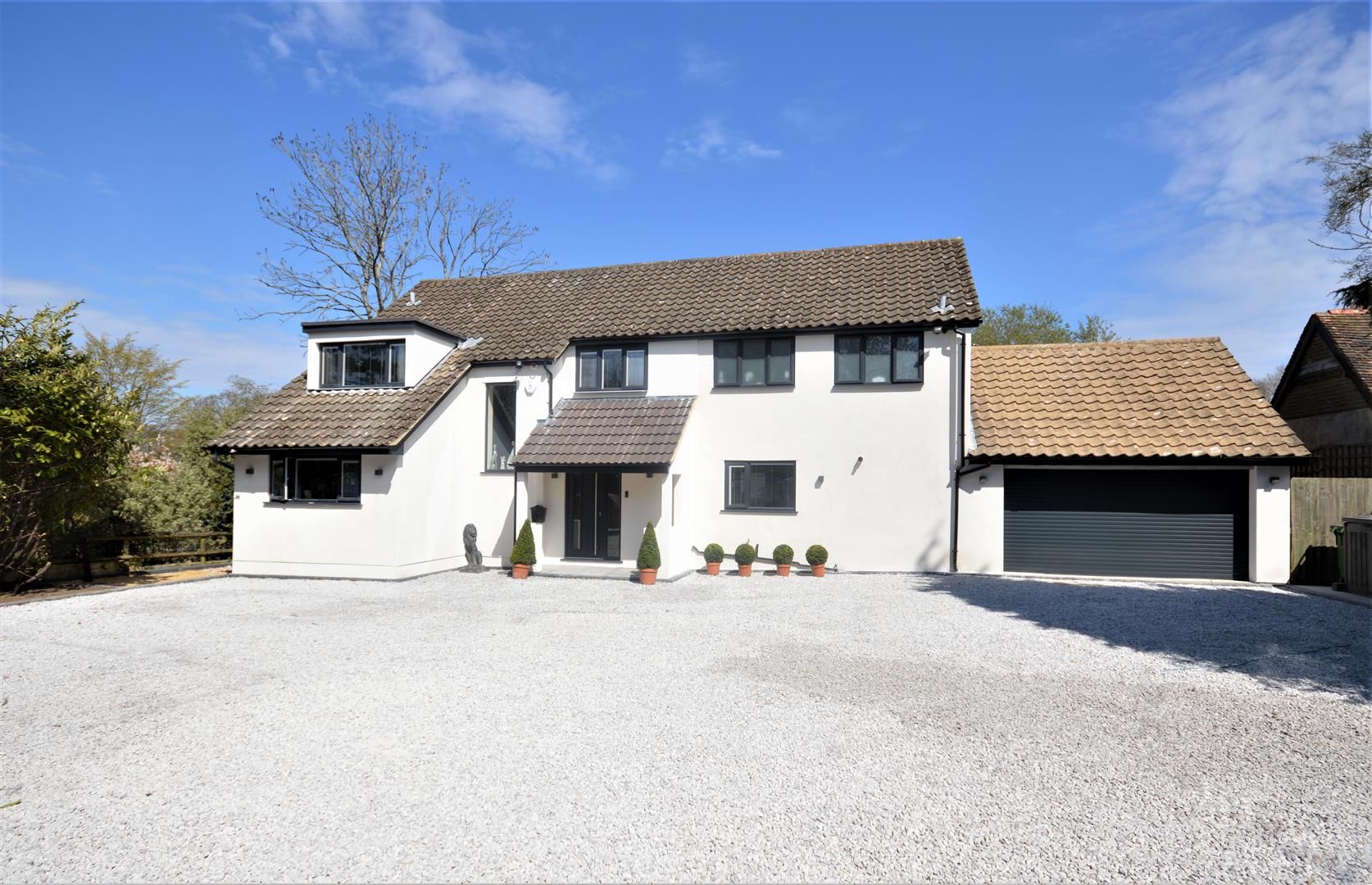 4 Bed Detached House For Sale In Brighton Road Lower Kingswood