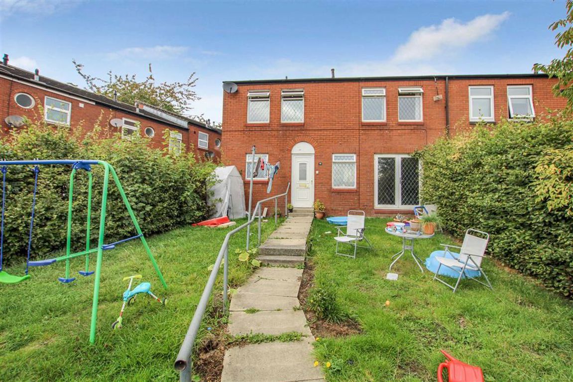2 Bed Town House For Sale In Lower Wortley Road Wortley Leeds West