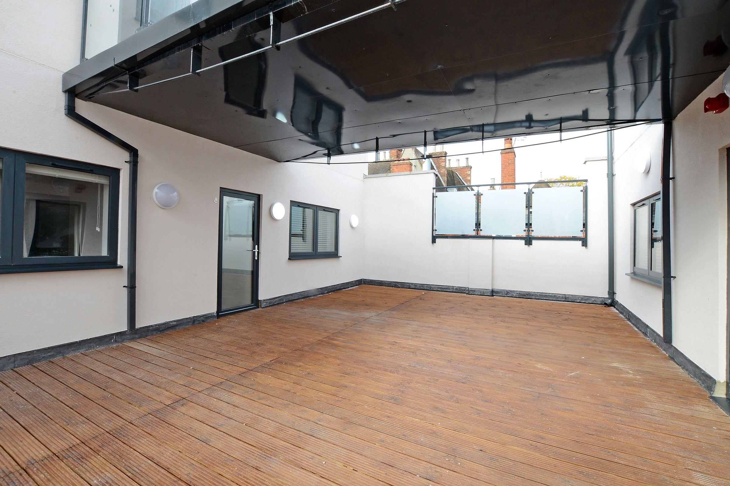 2 bed flat to rent in High Street, Camberley GU15 - Zoopla