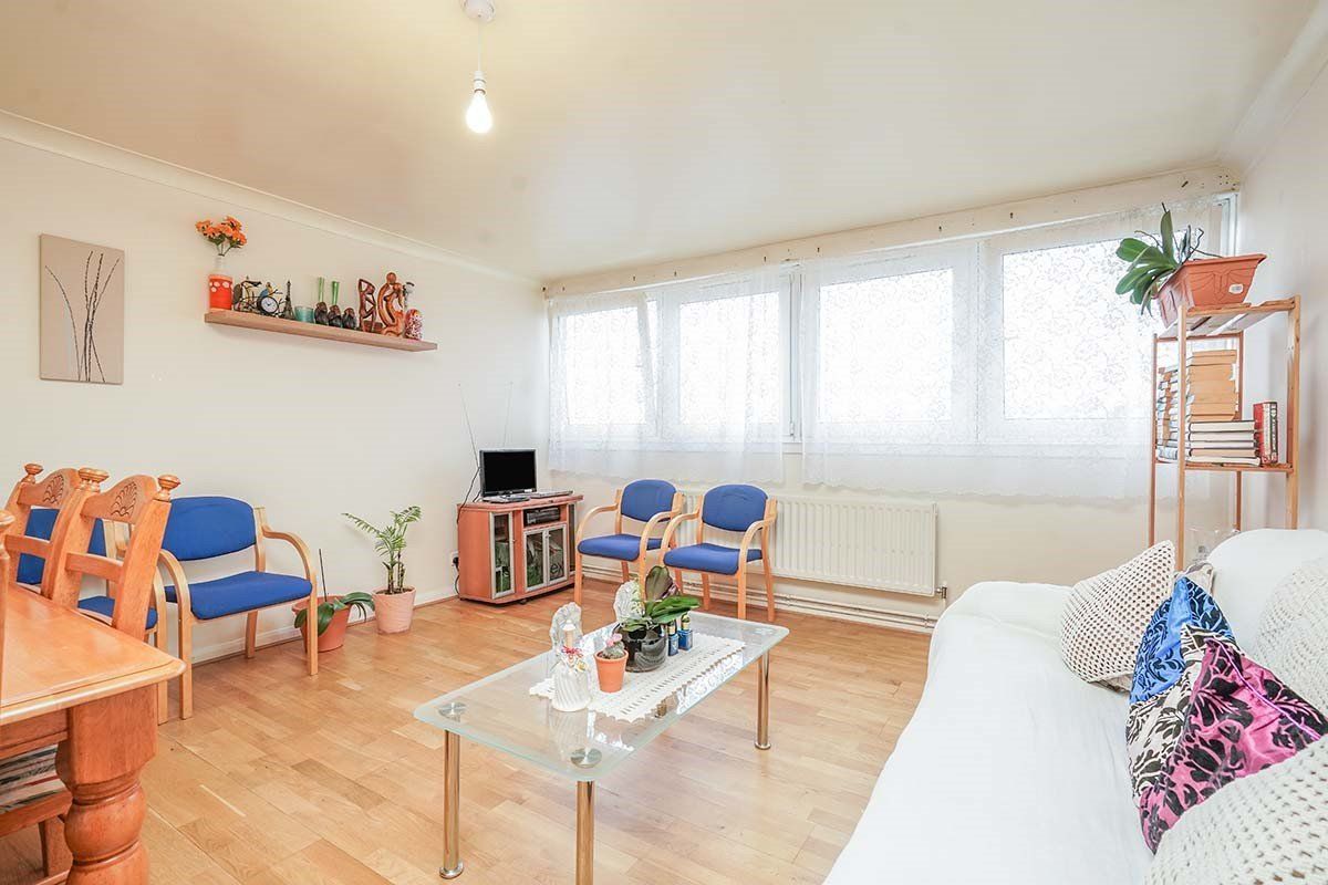 2 bed flat to rent in Stubbs Point, New Barn Street, London E13 - Zoopla