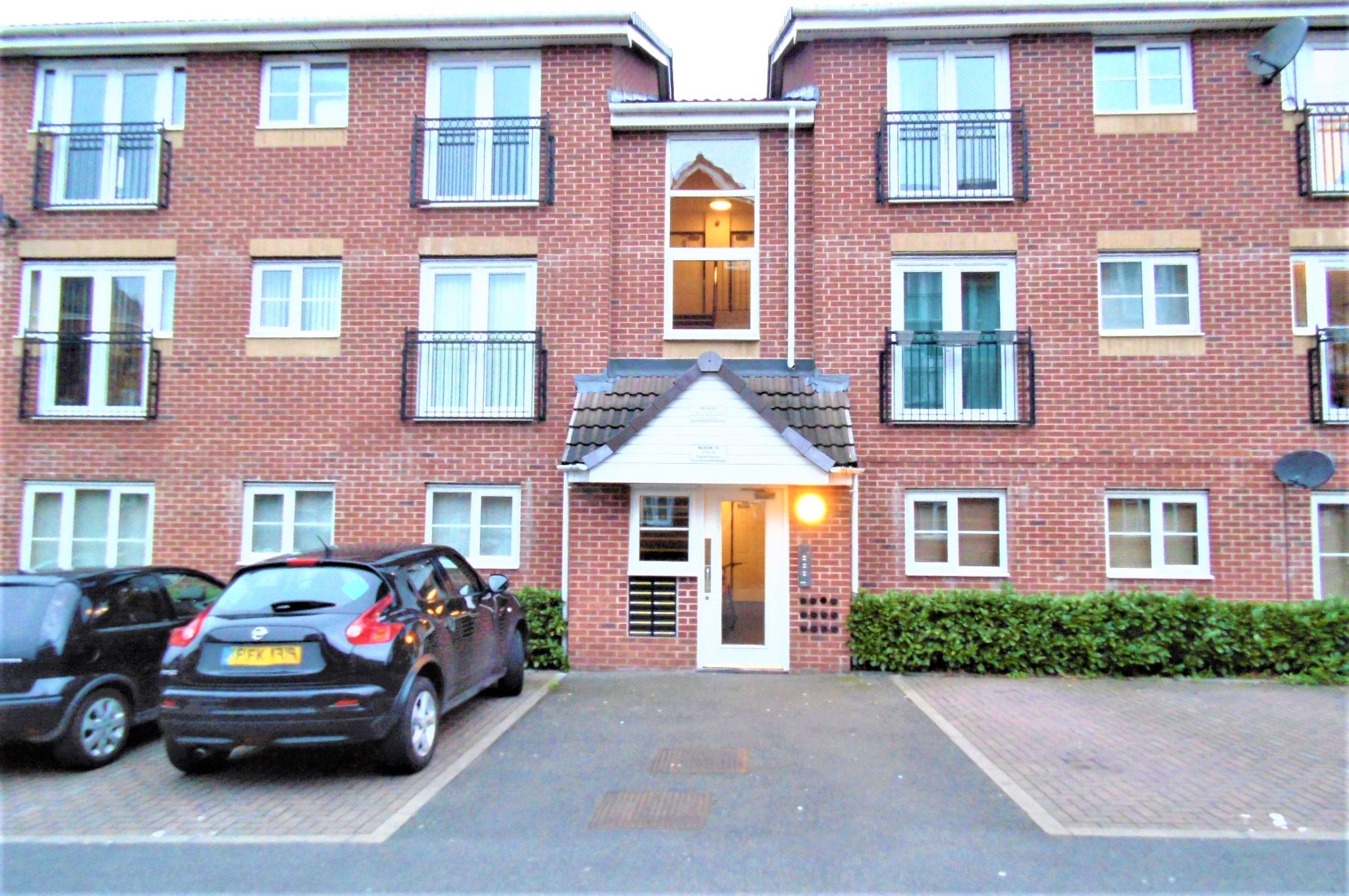2 bed flat to rent in Signet Square, Coventry CV2 - Zoopla