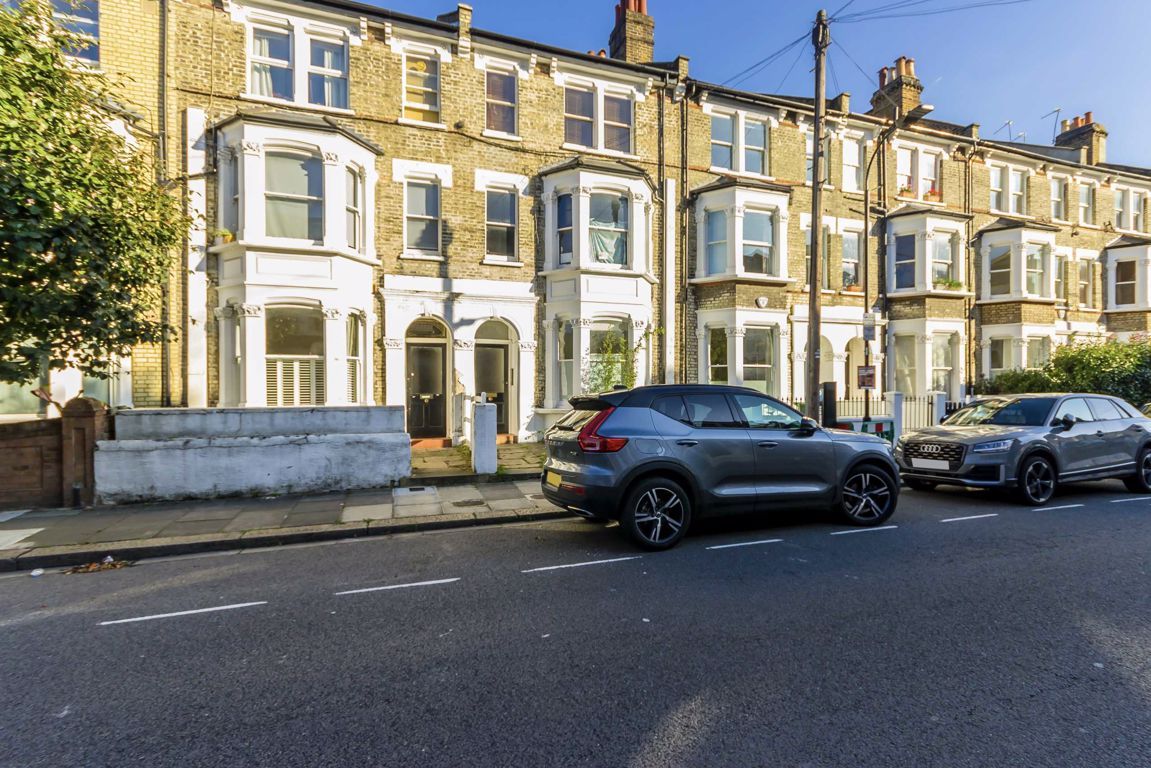 1 bed flat to rent in Davisville Road, London W12 - Zoopla