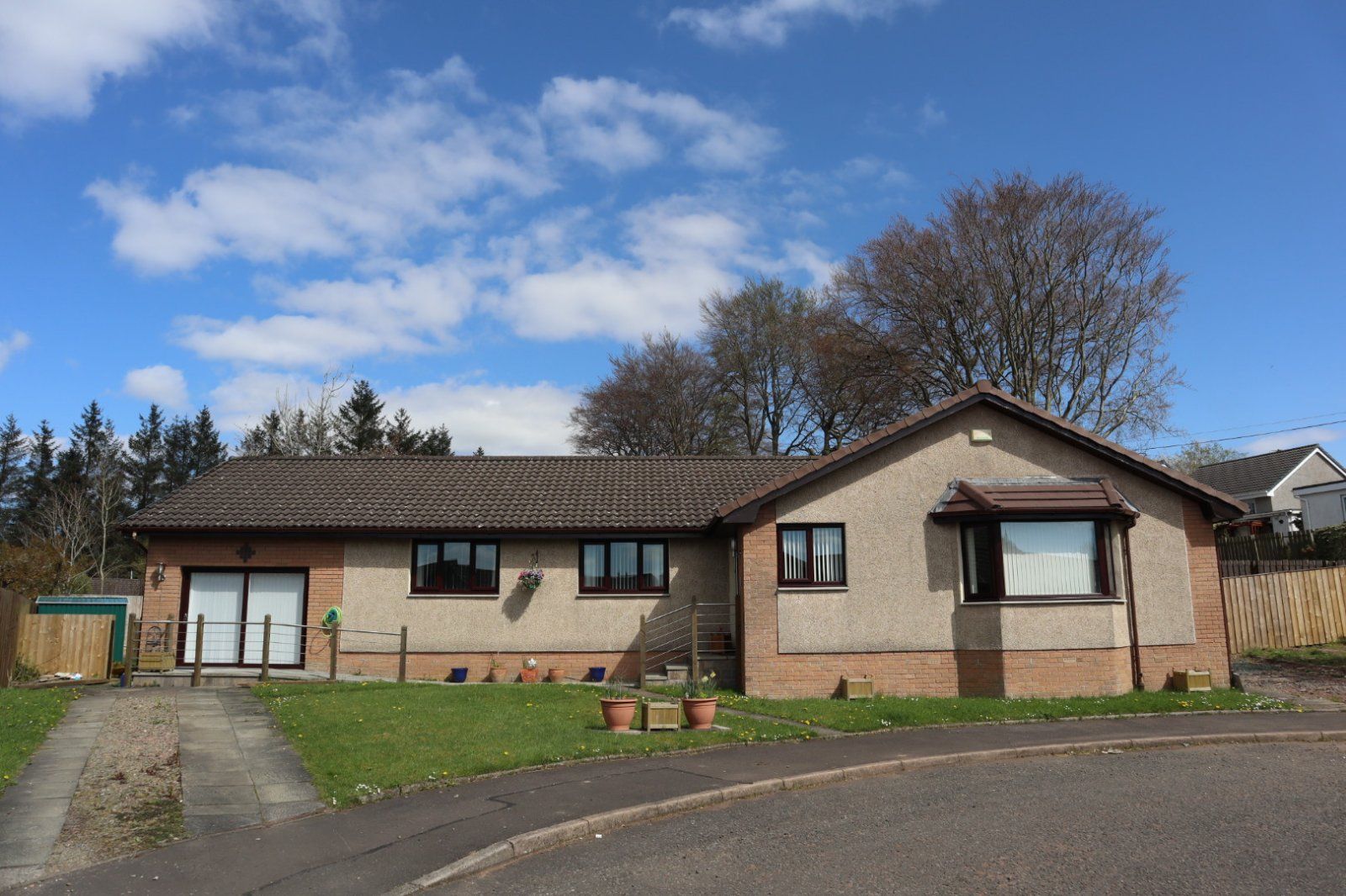 5 bed bungalow for sale in Lythgow Way, Lanark ML11 - Zoopla