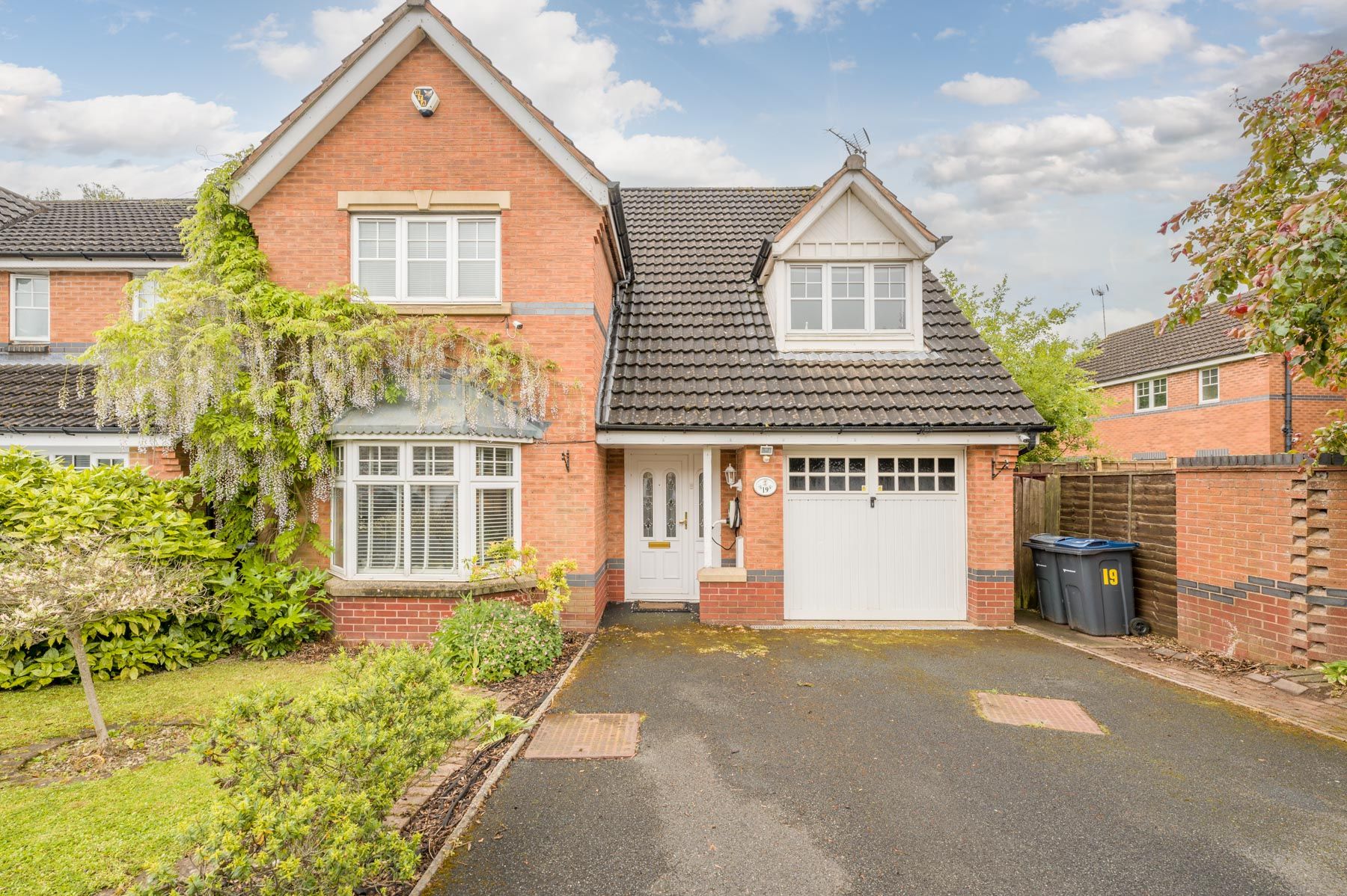 4 Bed Detached House For Sale In Lakewood Drive Rubery Birmigham B45 4 Bed Detached House For Sale In Lakewood Drive Rubery Birmigham B45