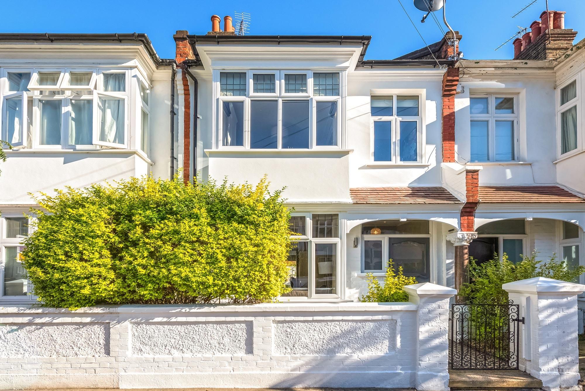 4 bed terraced house for sale in Vera Road, Fulham, London SW6 - Zoopla