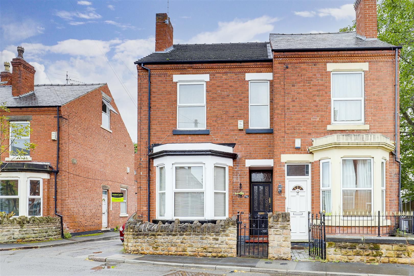 3 Bed Semi Detached House For Sale In Whitemoor Road Basford