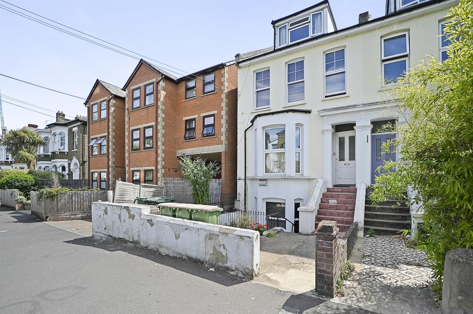 2 bed flat for sale in Earlham Grove, London E7 - Zoopla