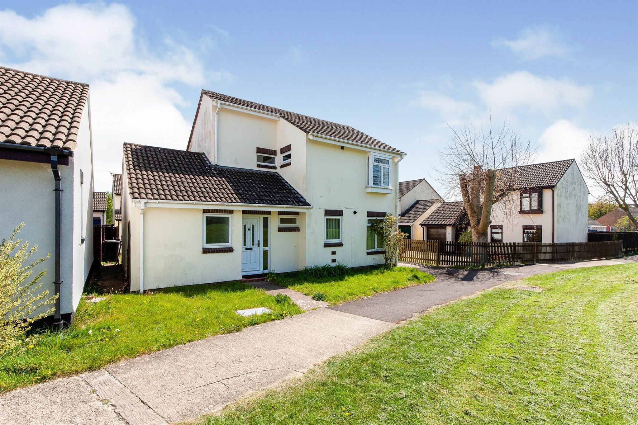 3 bed detached house for sale in Maytree Close, Frome BA11 - Zoopla