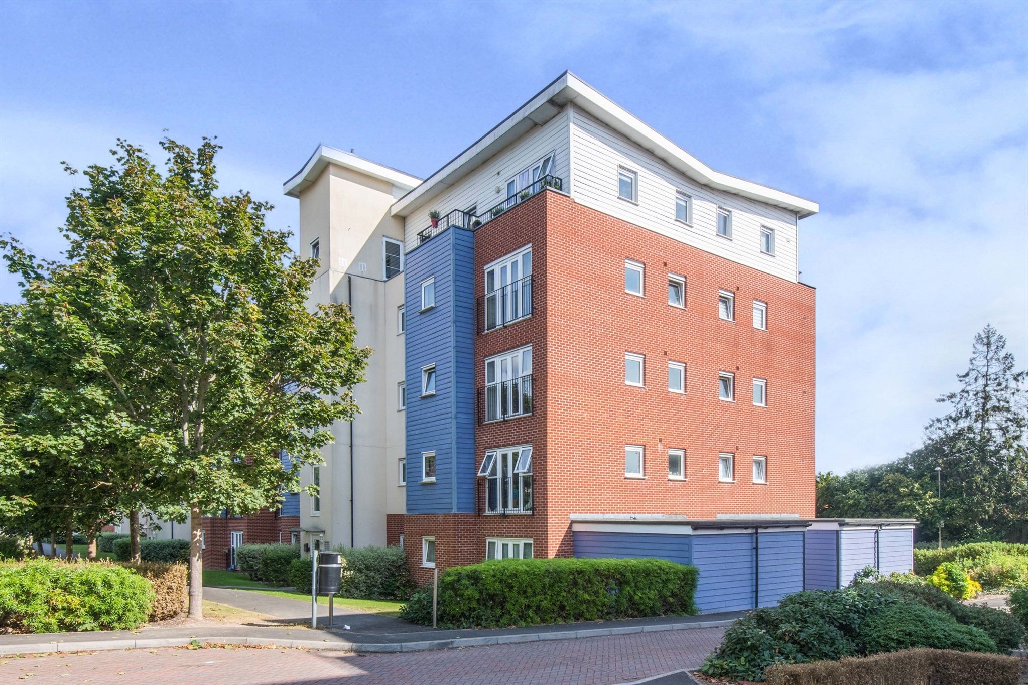 2 bed flat for sale in Alexander Square, Eastleigh SO50 - Zoopla