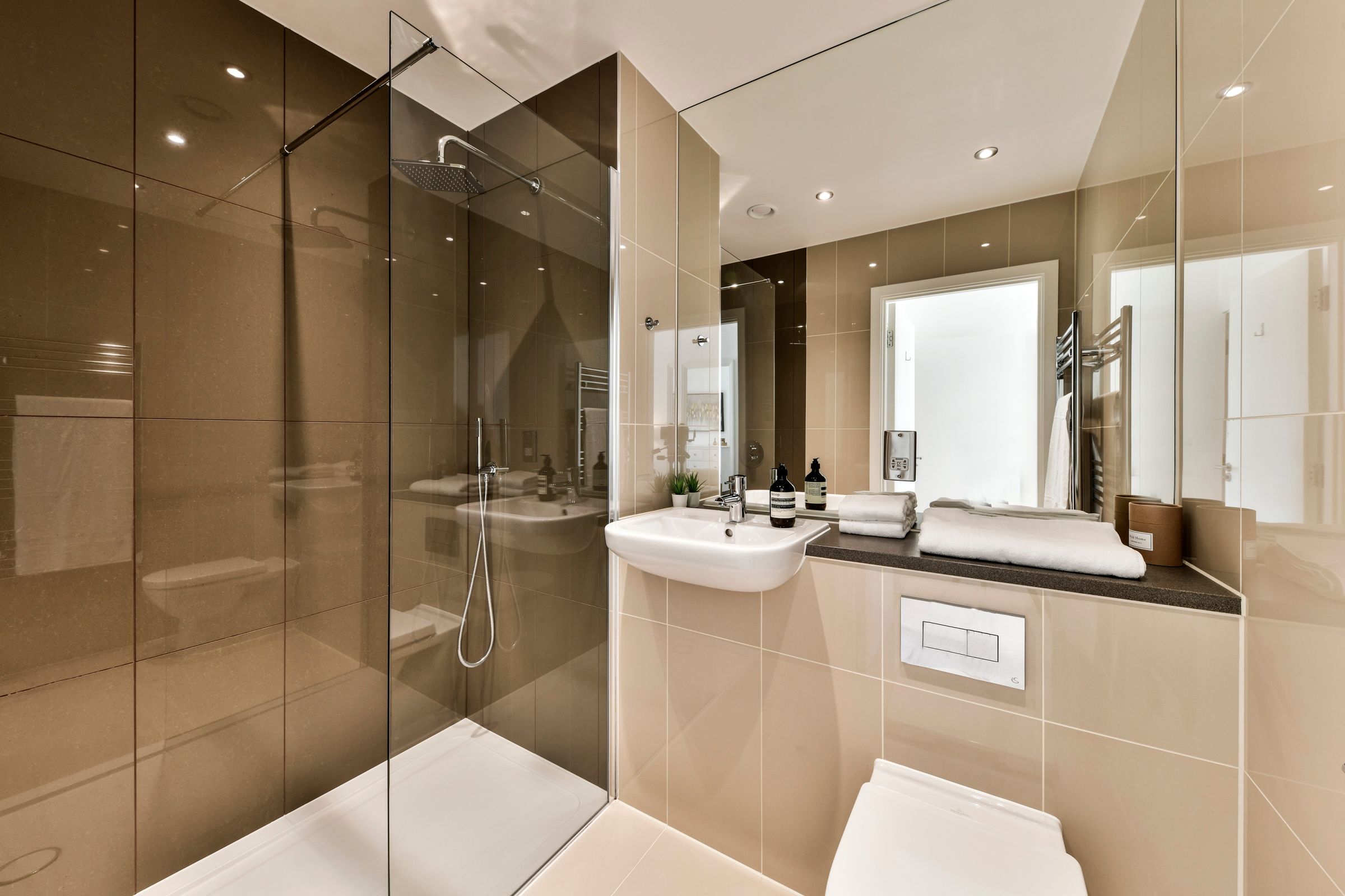 New home, 2 bed flat for sale in Alwen Court, Pages Walk SE1 - Zoopla