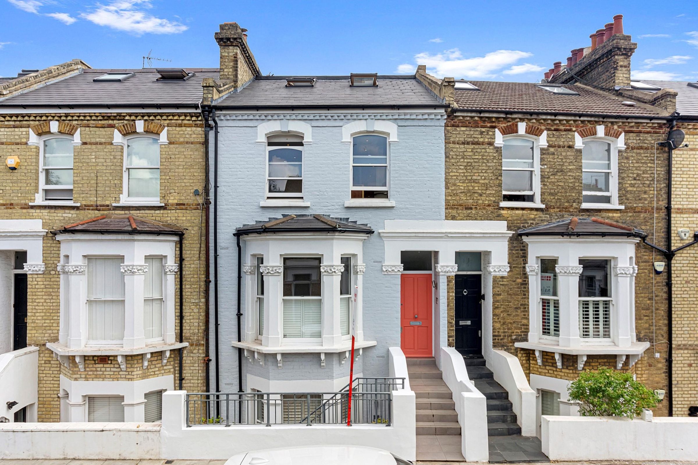 3 bed flat for sale in Homestead Road, London SW6 - Zoopla