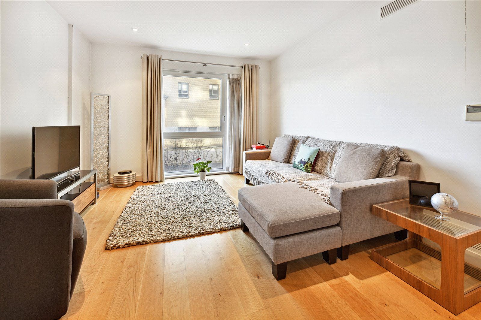 2 bed flat to rent in Gillingham Street, Pimlico, London SW1V - Zoopla