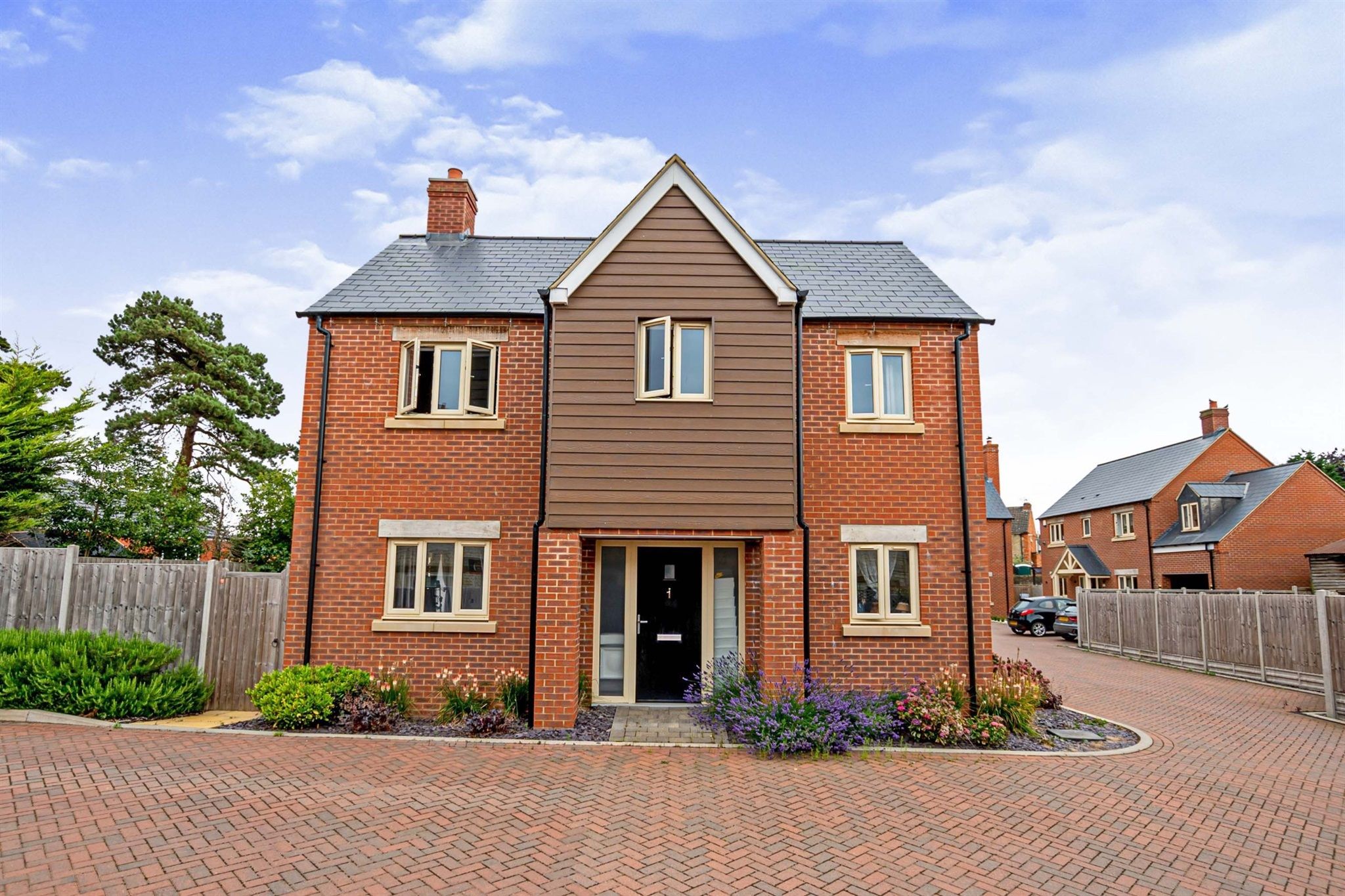 New Home 4 Bed Link Detached House For Sale In Salter Close Raunds
