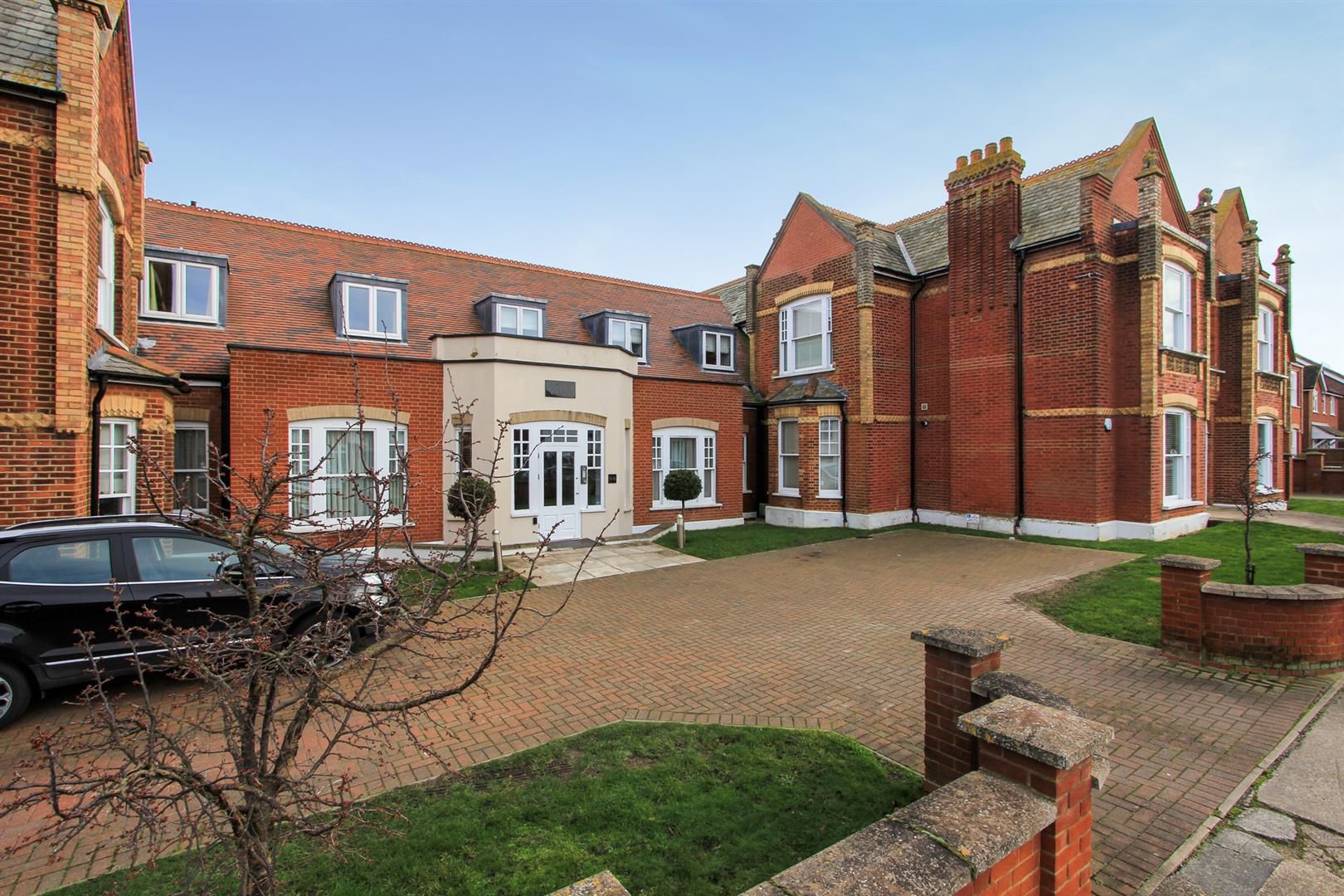 2 bed flat to rent in Graystone Road, Tankerton, Whitstable CT5 - Zoopla