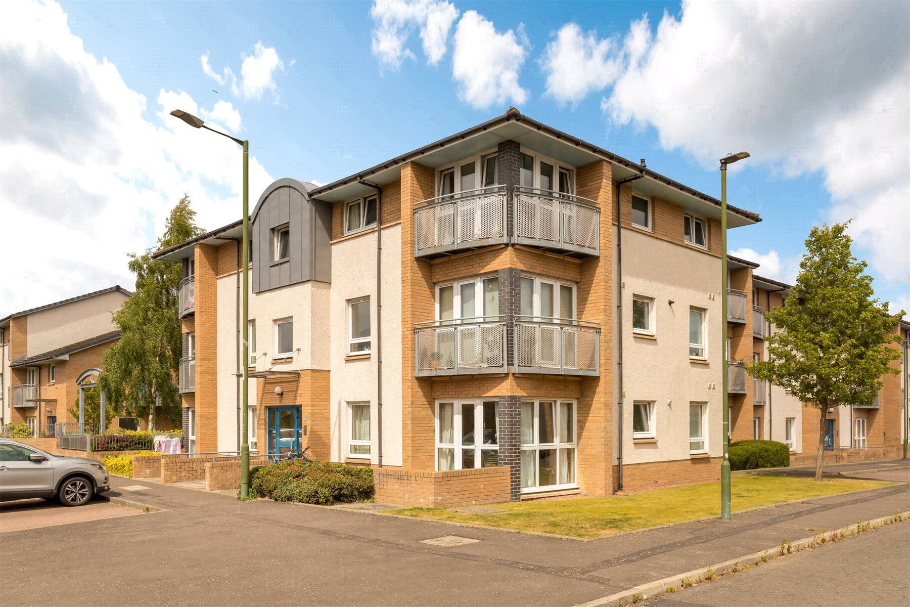 2 bed flat for sale in 8/7, Saughton Mains Street, Saughton, Edinburgh ...